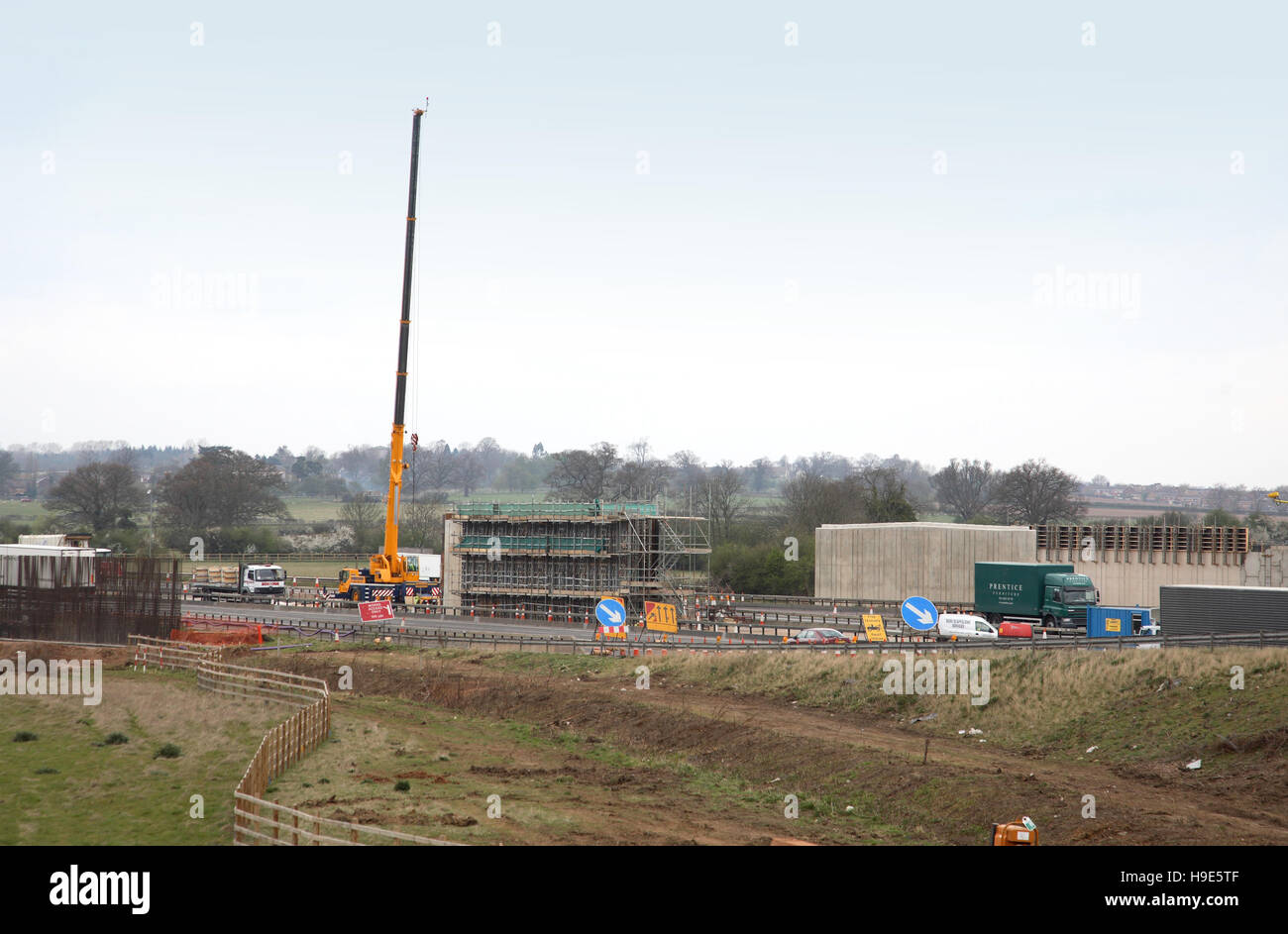 Construction of a new bridge for the A46 to span the M40 motorway ...
