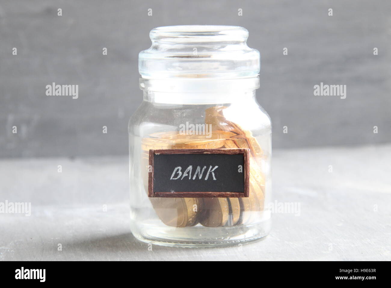 Money deposit bank hi-res stock photography and images - Alamy