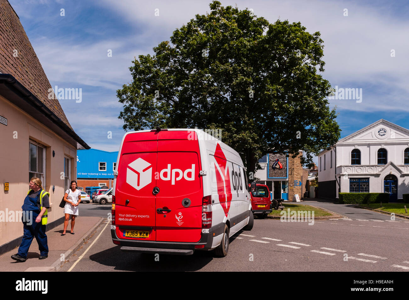 Dpd van hi-res stock photography and images - Alamy