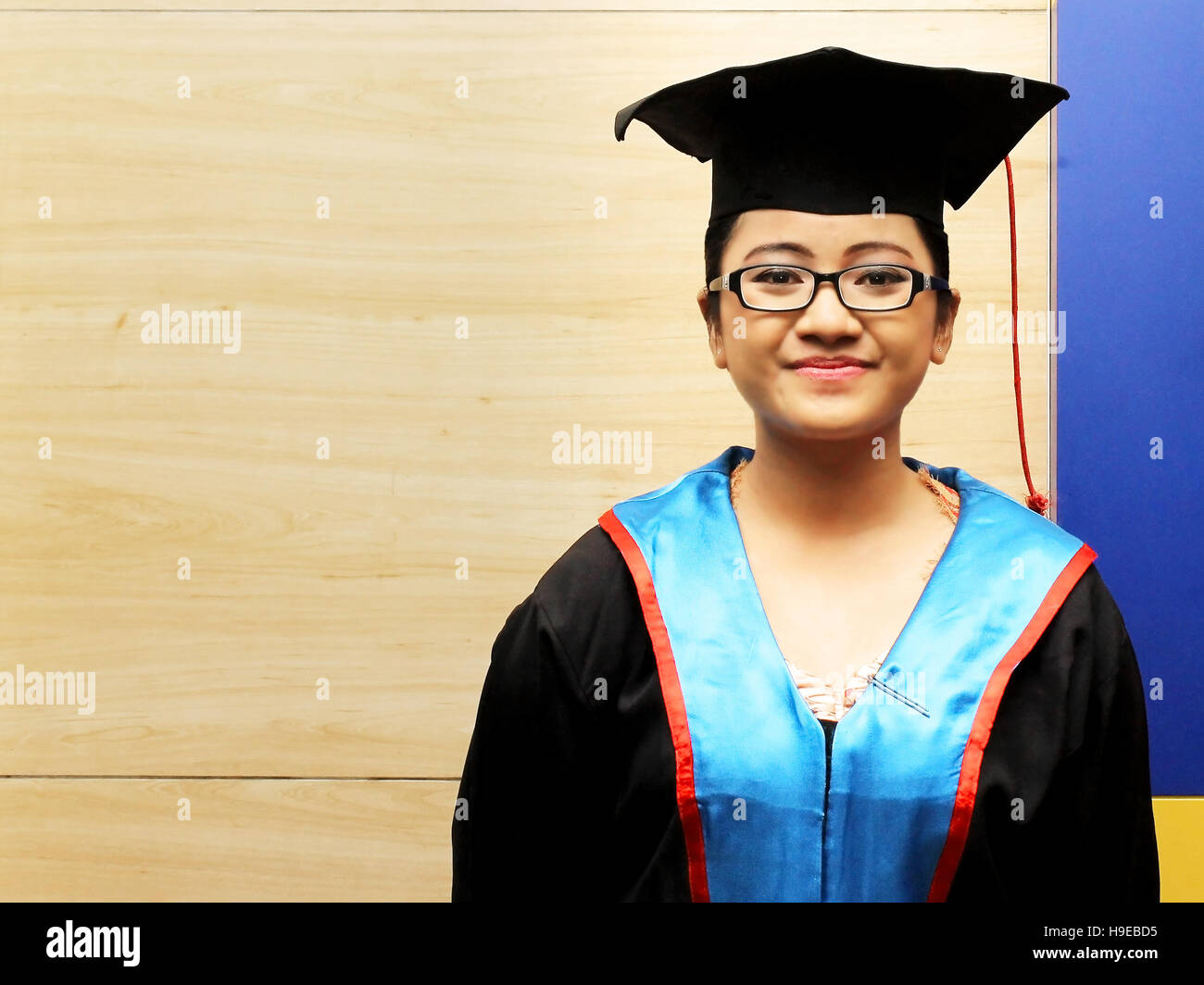 Graduated female student hi-res stock photography and images - Alamy