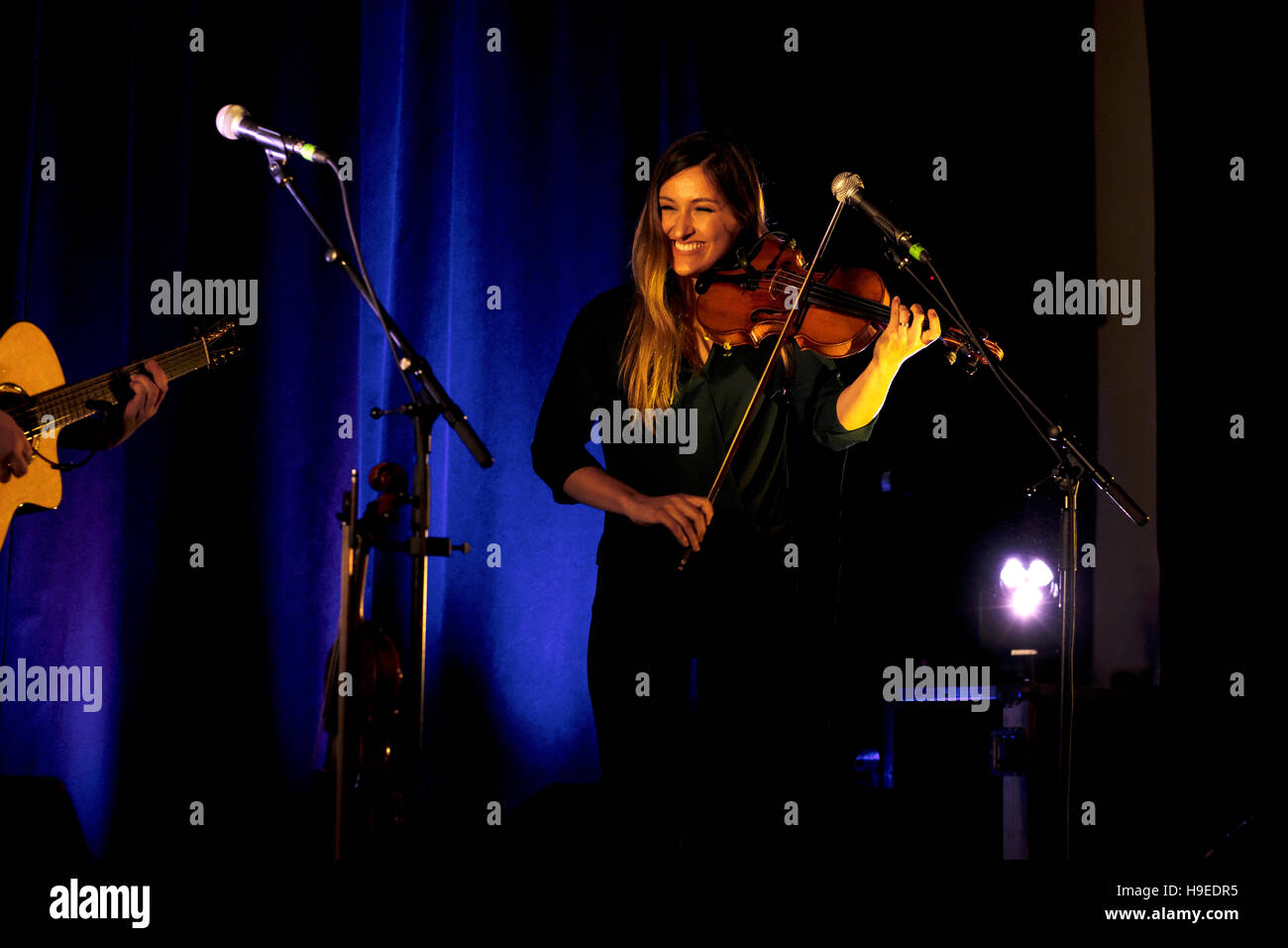 Classical Band Bond Stock Photos & Classical Band Bond Stock Images - Alamy