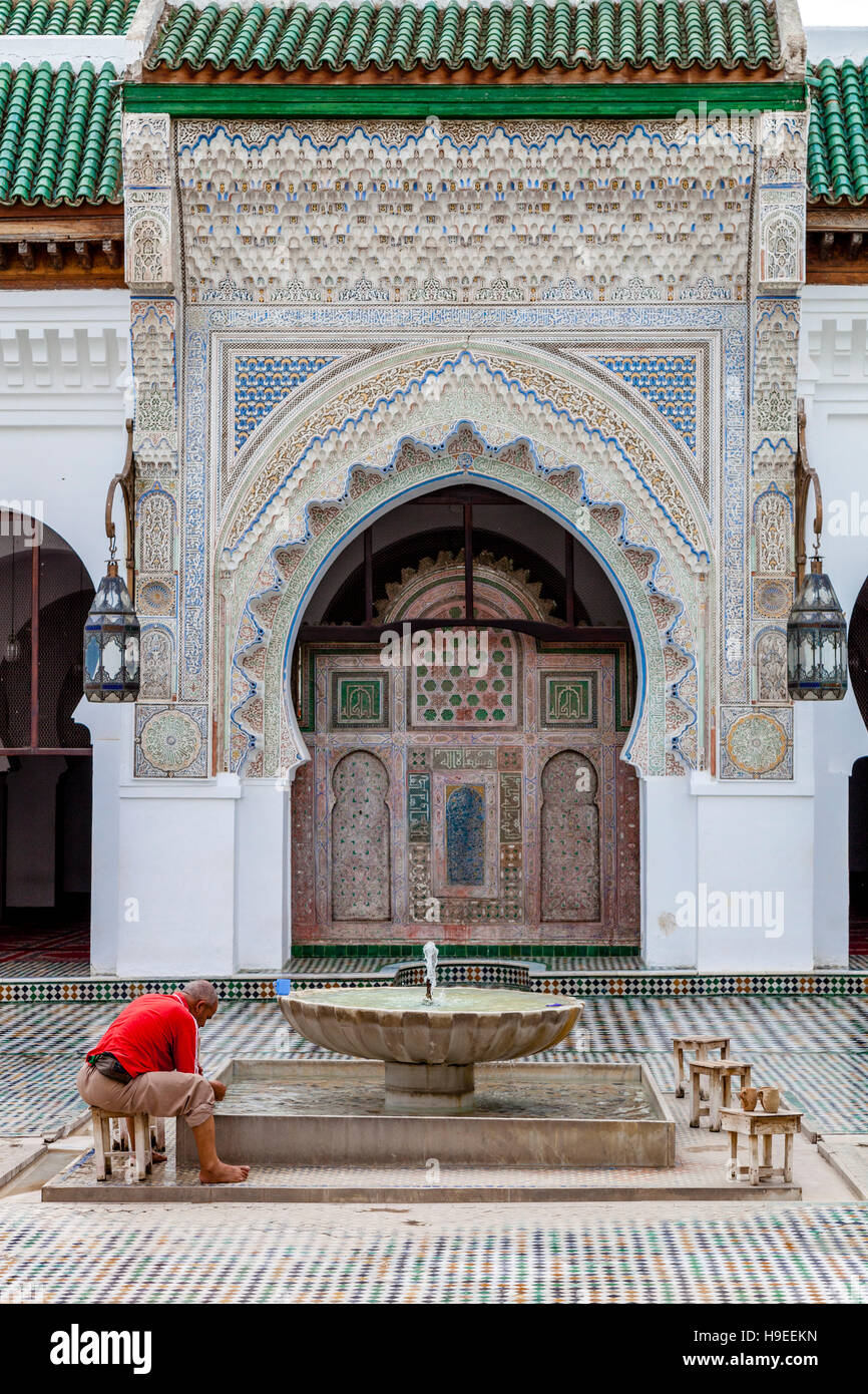 Wudu ritual muslim washing hi-res stock photography and images - Alamy
