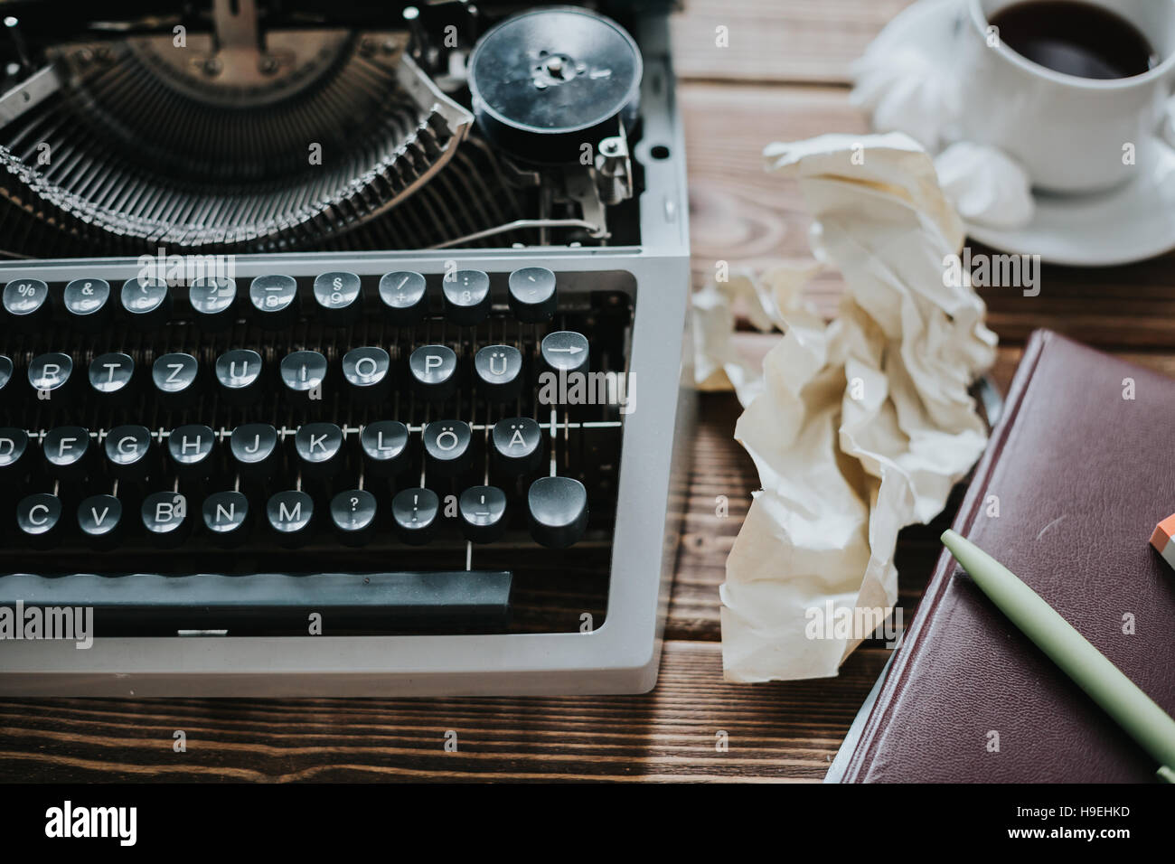 Retro writing machine Stock Photo - Alamy