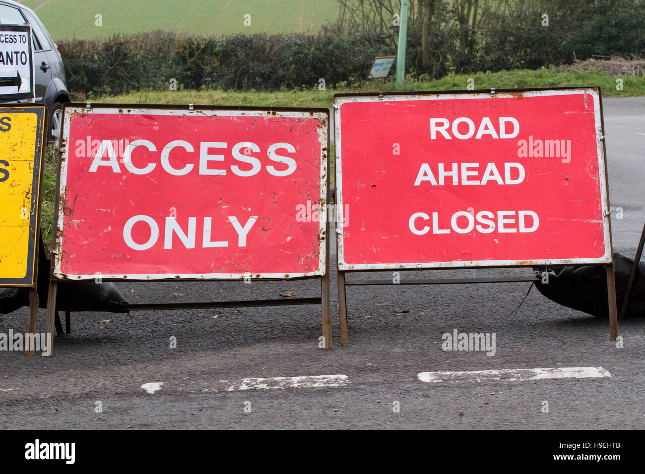Temporary Road Signs High Resolution Stock Photography and Images - Alamy