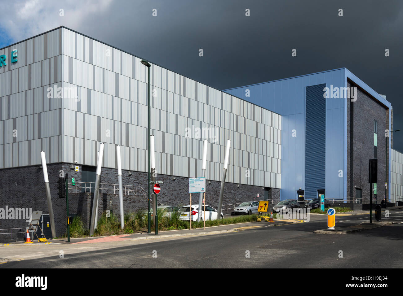 Oldham Leisure Centre building (GT Architects, 2015), Booth Street ...
