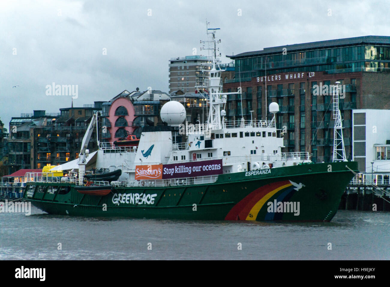 London, UK. 21st Nov, 2016. Greenpeace's largest ship, the ice class ...