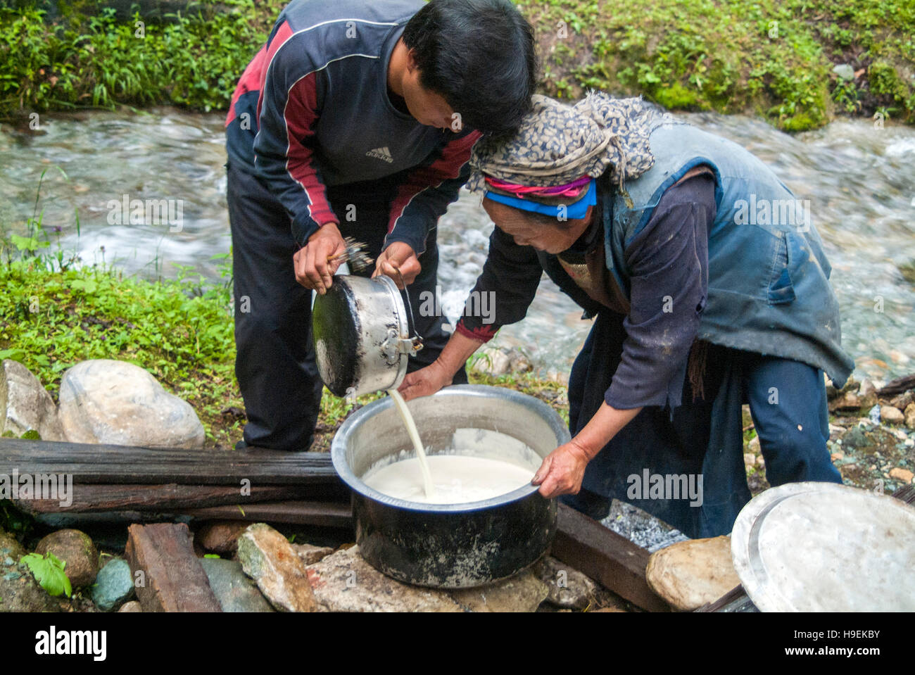 Boiling milk hi-res stock photography and images - Alamy