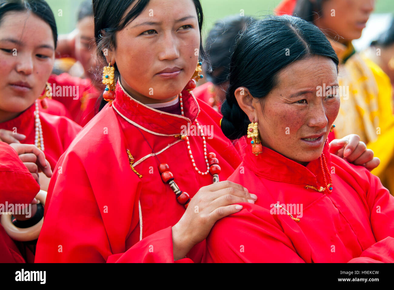 Female khampas gold hi-res stock photography and images - Alamy