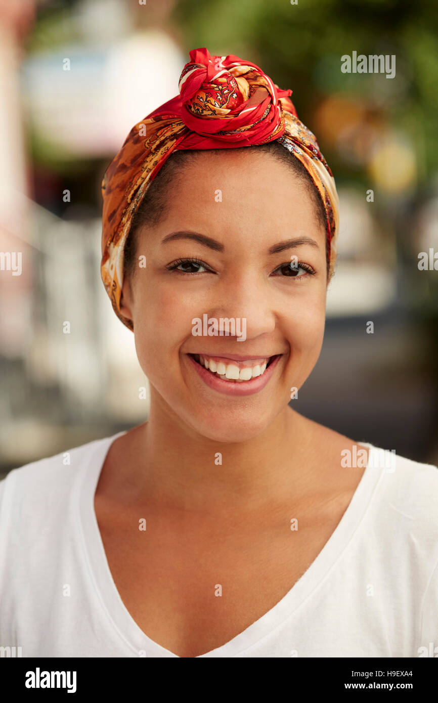African lady headscarf hi-res stock photography and images - Alamy
