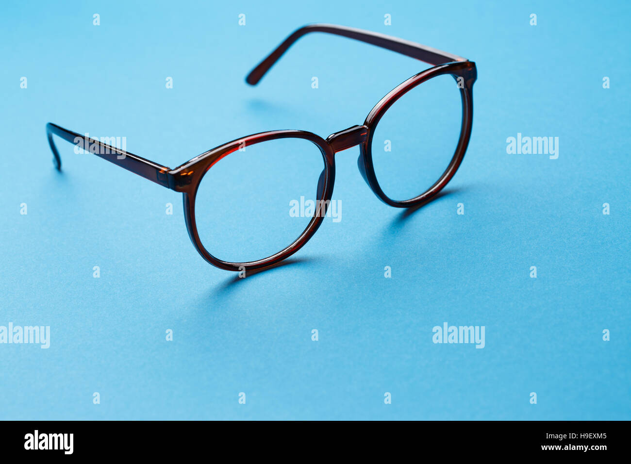 Round rimmed glasses hi-res stock photography and images - Alamy