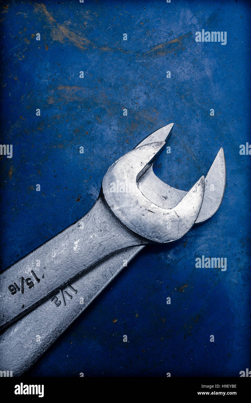 Crescent wrenches hi-res stock photography and images - Alamy