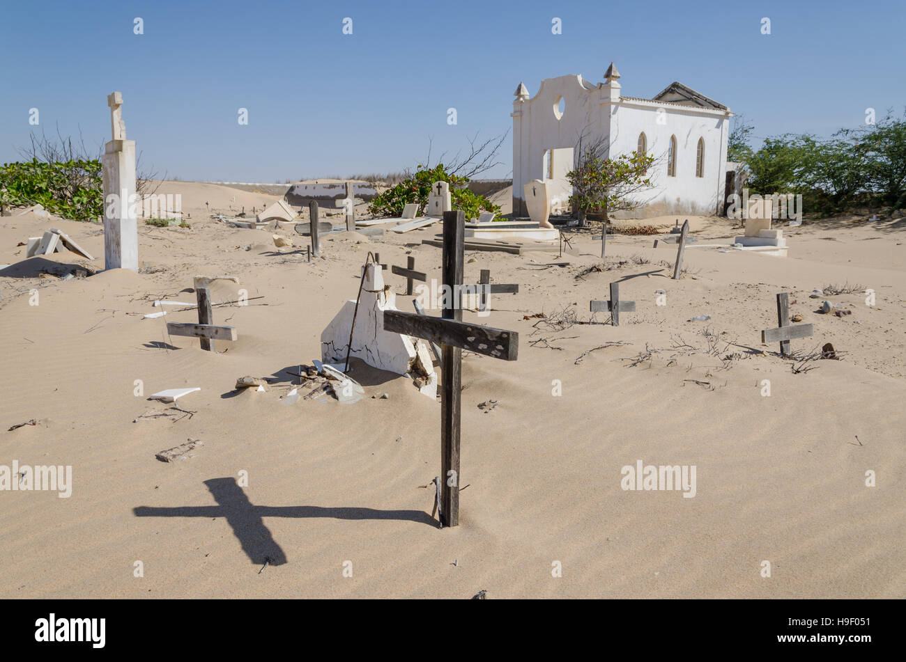 Abandoned Crosses High Resolution Stock Photography and Images - Alamy