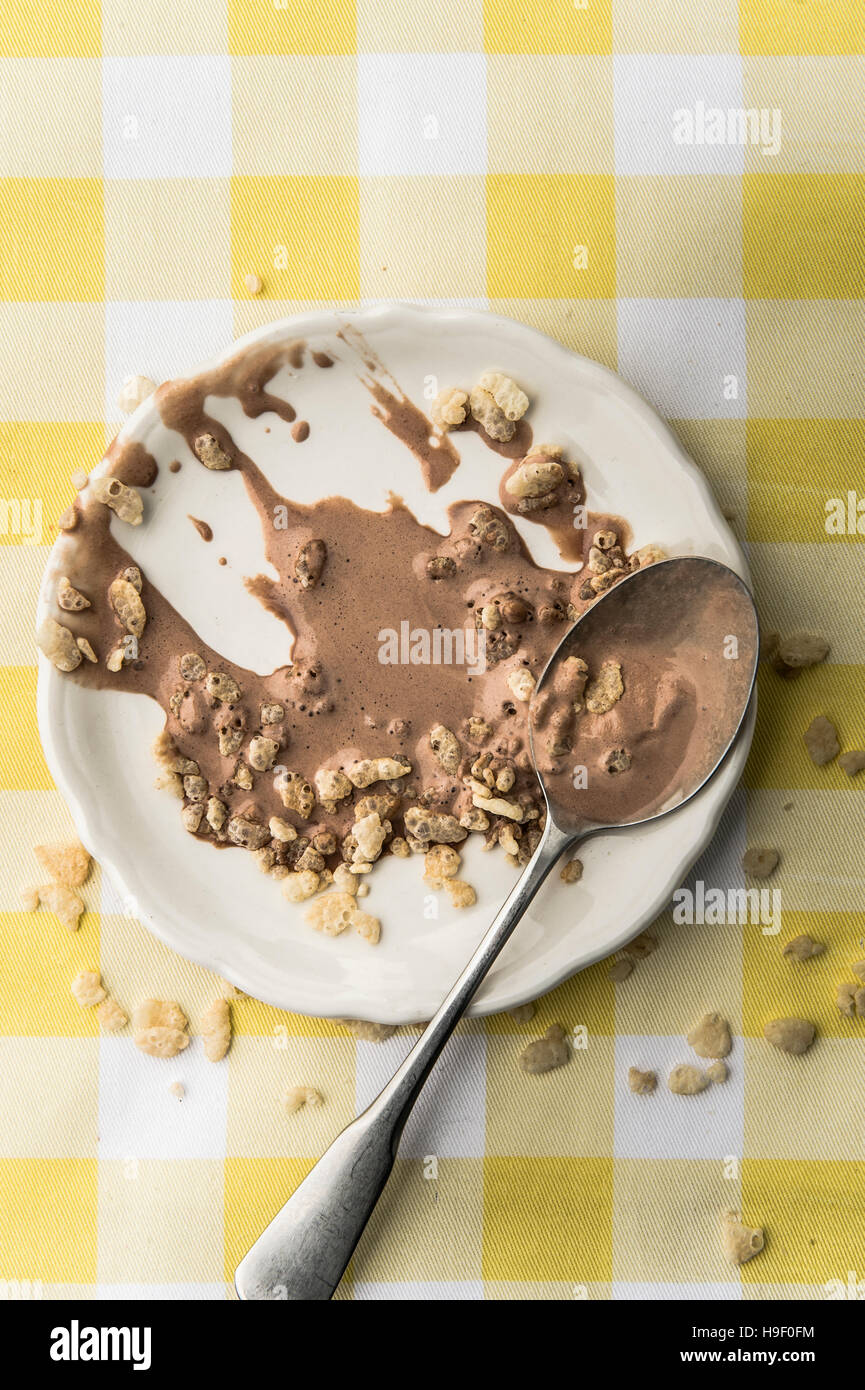 Messy flatware hi-res stock photography and images - Alamy