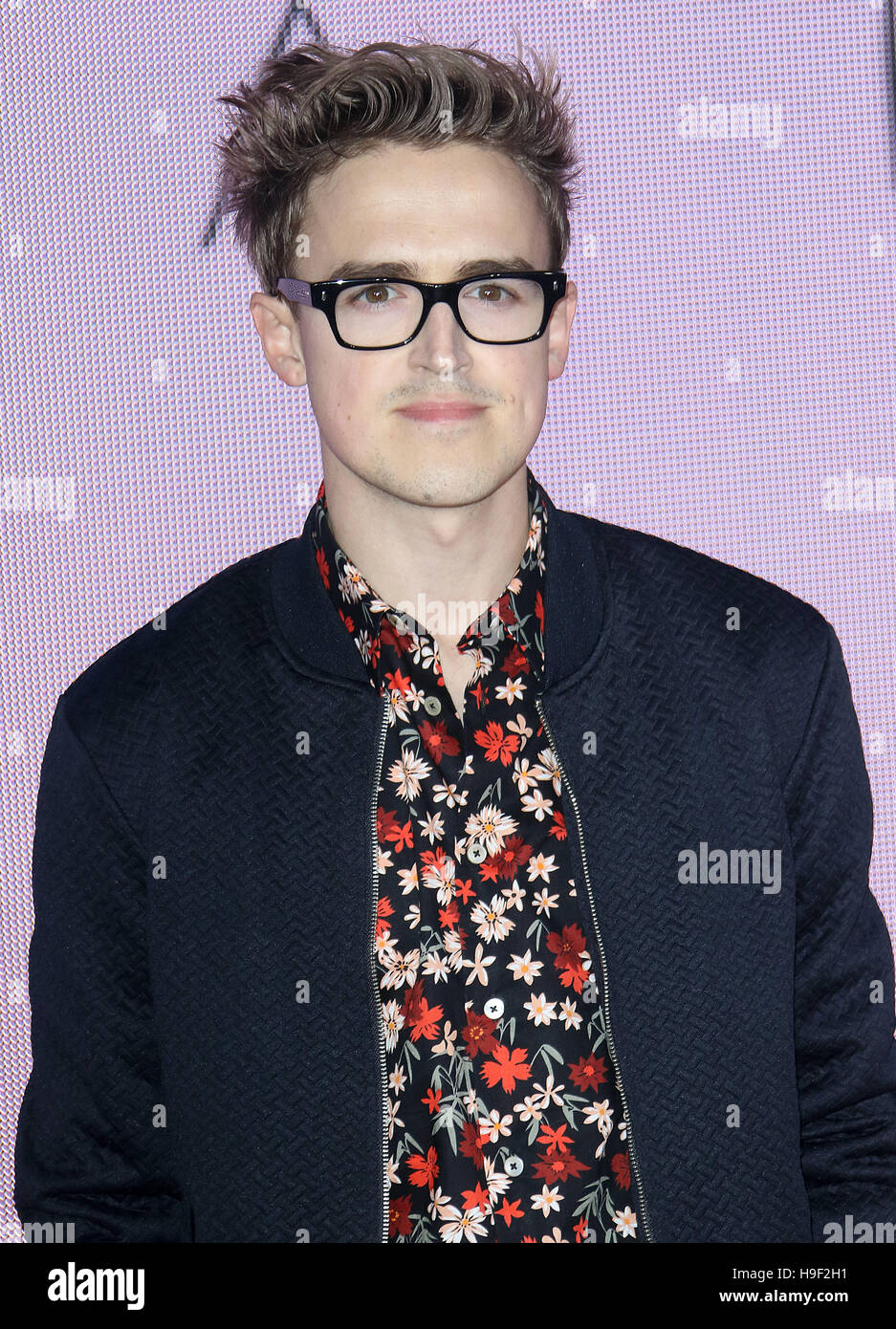 October 10, 2016 - Tom Fletcher attending "Arrival" Premiere - 60th ...