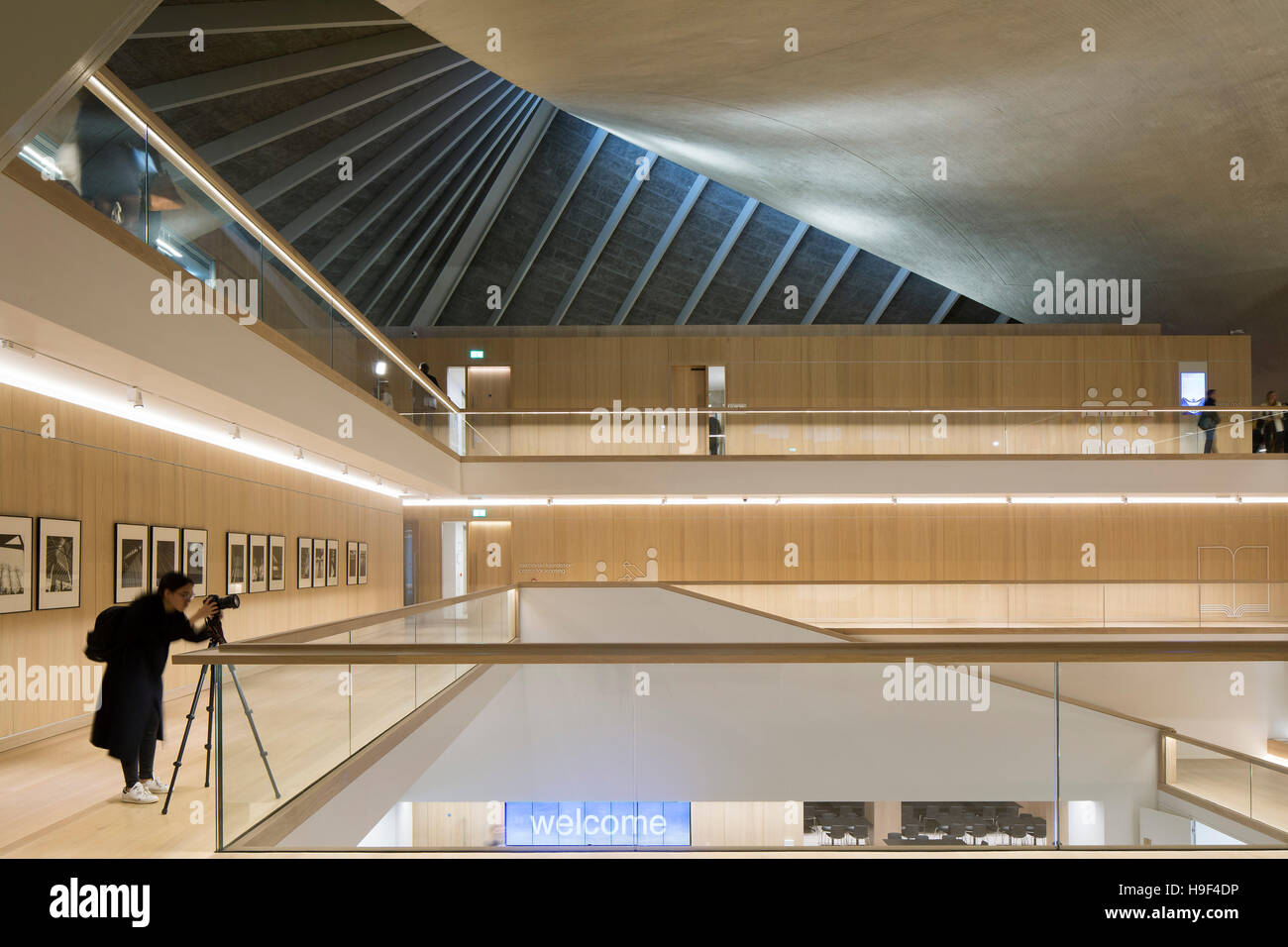Interior view of 1st floor walkway. Design Museum, London, United ...