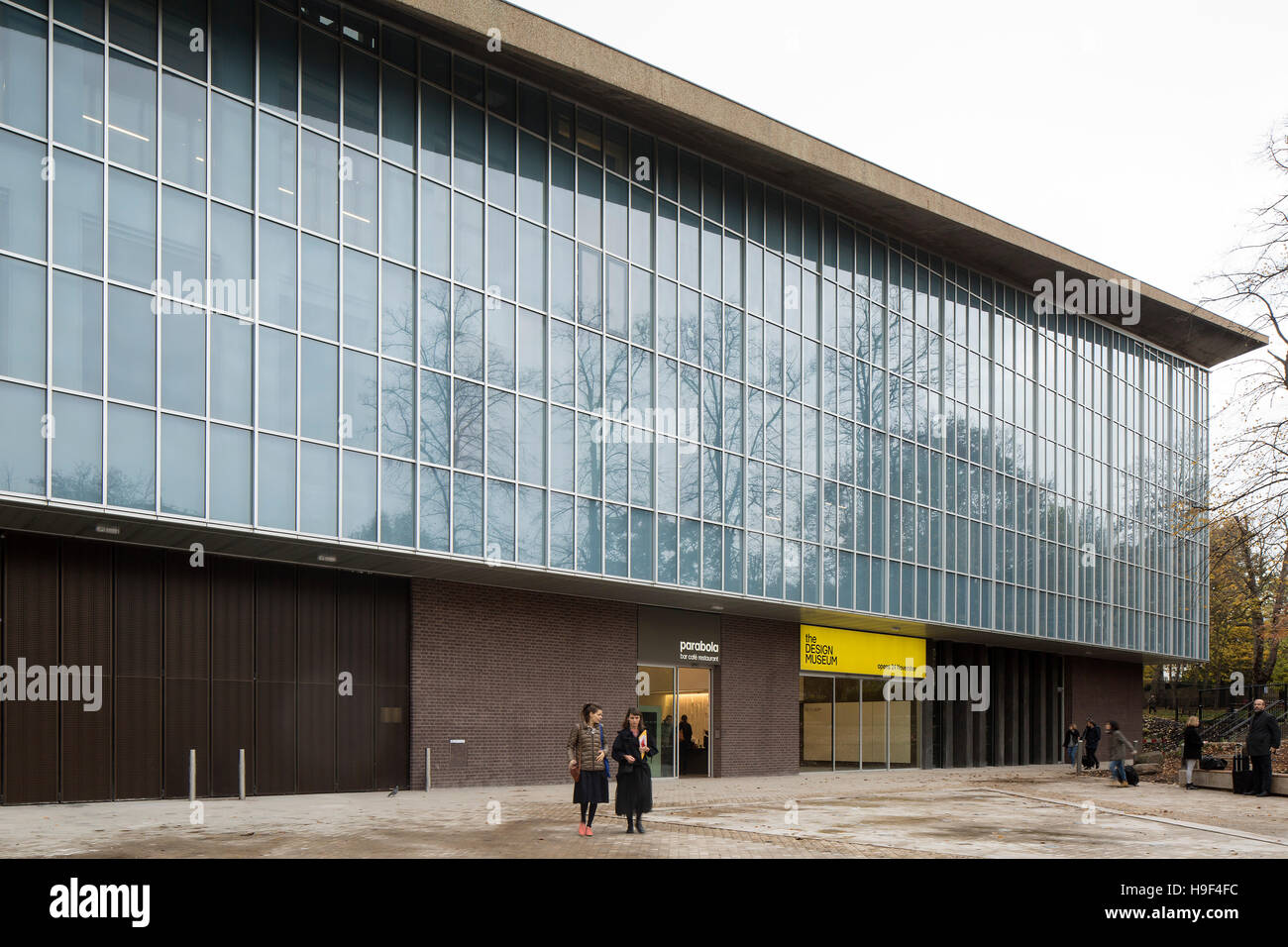 Design museum london exterior hi-res stock photography and images - Alamy