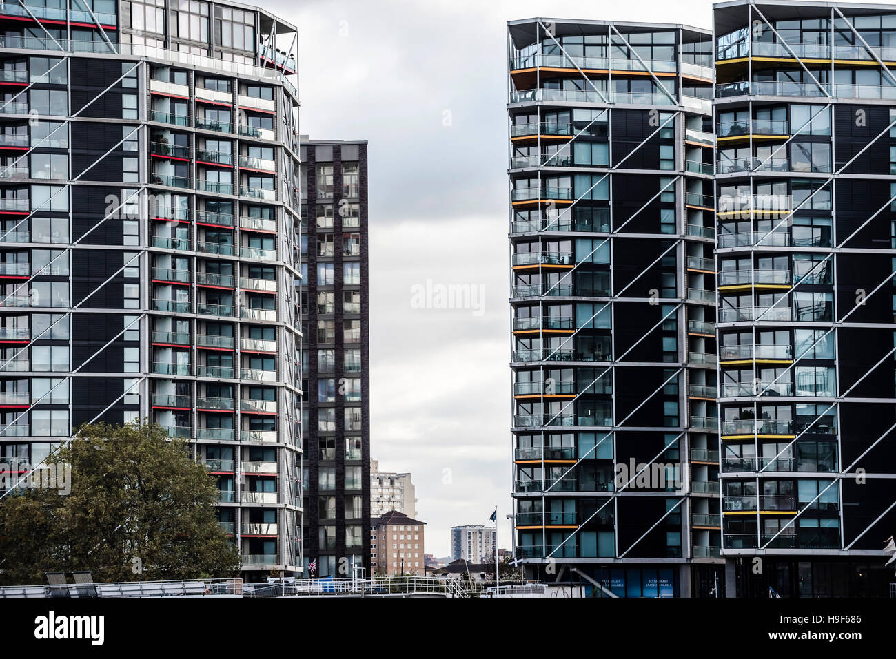 Central london luxury new build hi-res stock photography and images - Alamy