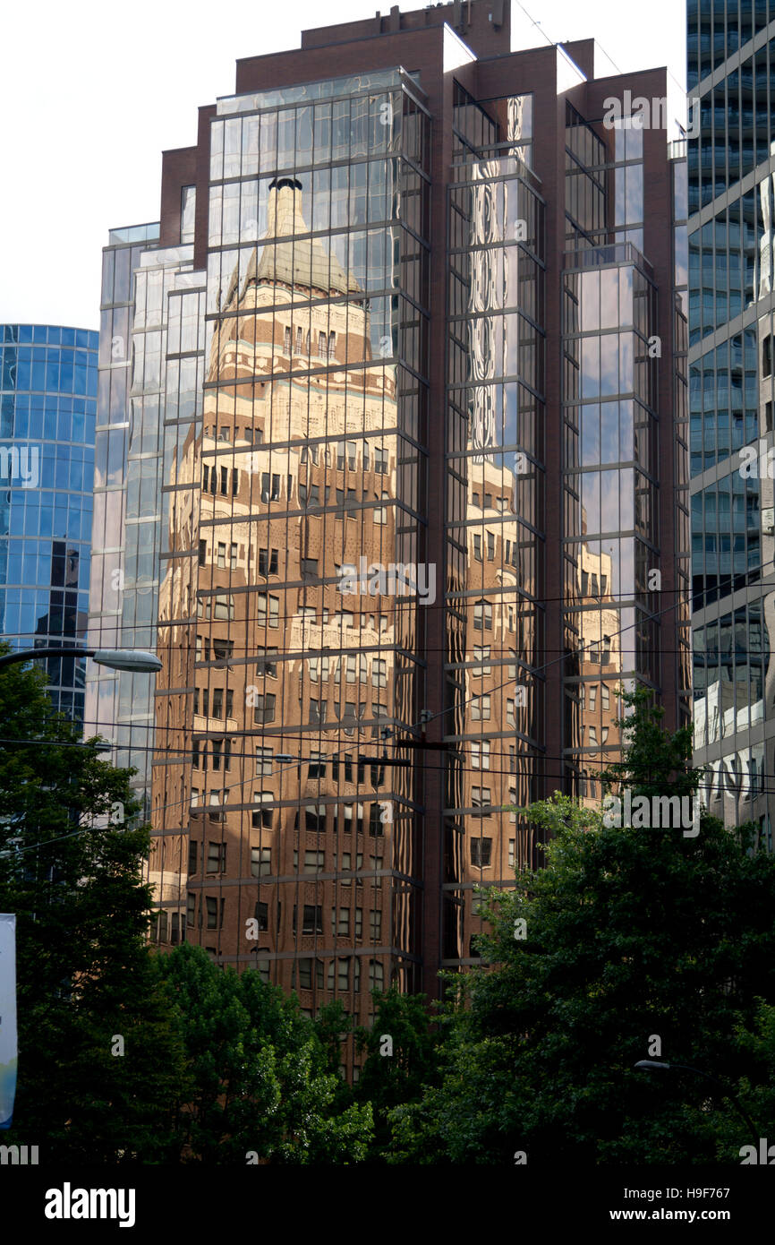 Building reflection skyscraper Vancouver downtown Stock Photo - Alamy