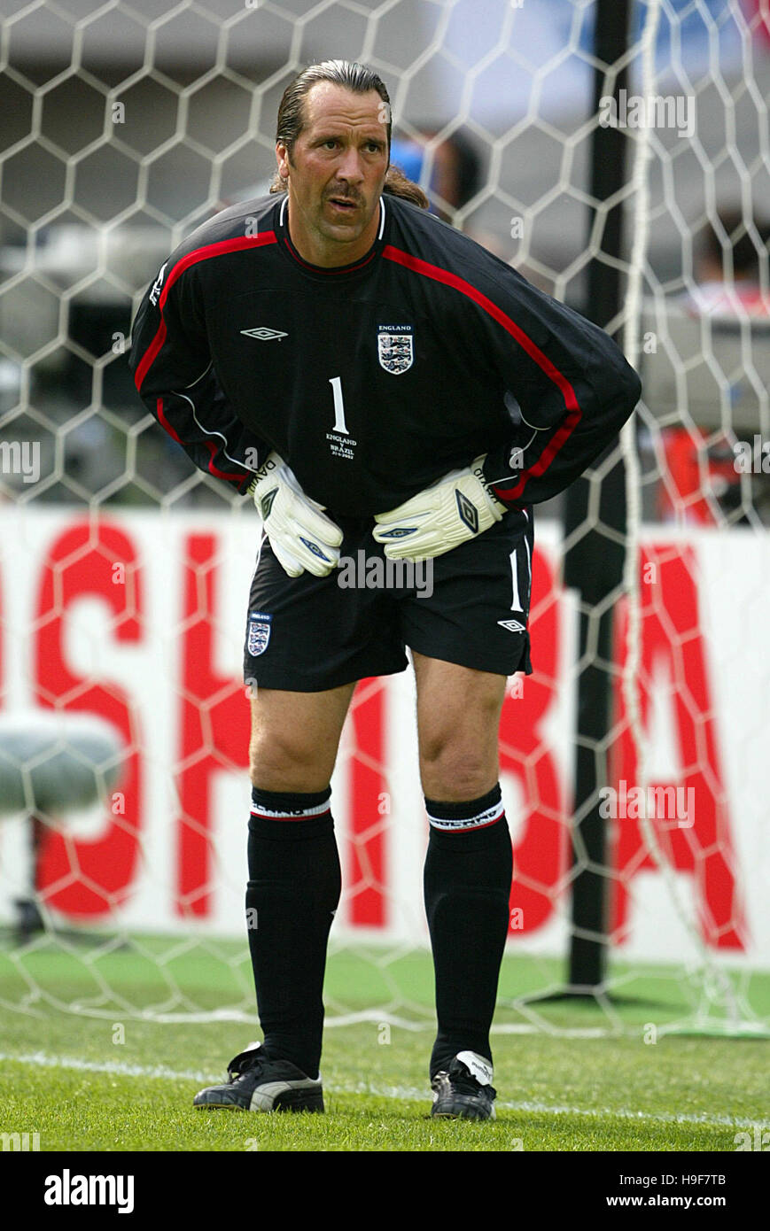DAVID SEAMAN ENGLAND & ARSENAL FC ECOPA STADIUM SHIZUOKA JAPAN 21 Stock ...