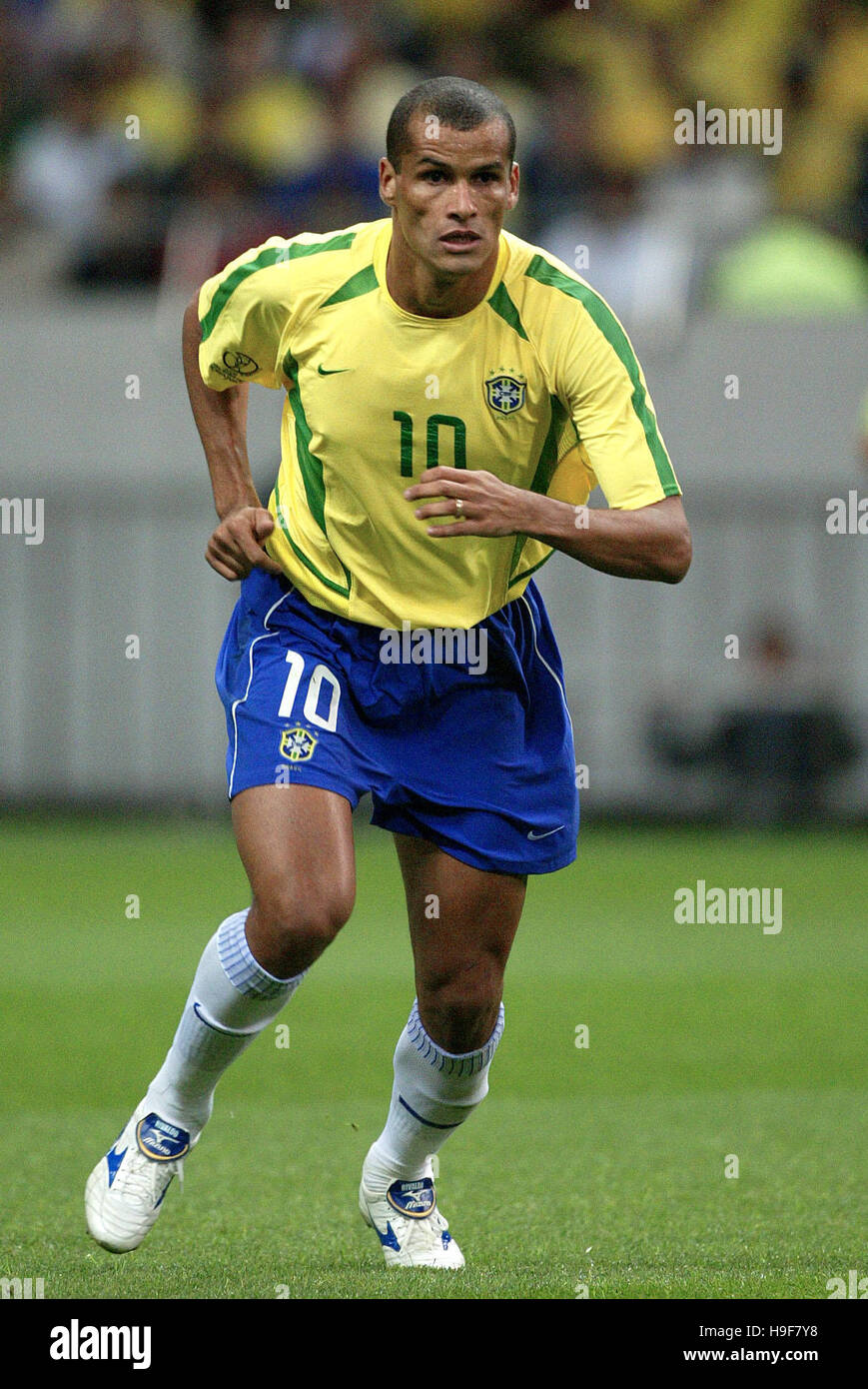 Rivaldo 2002 hi-res stock photography and images - Alamy
