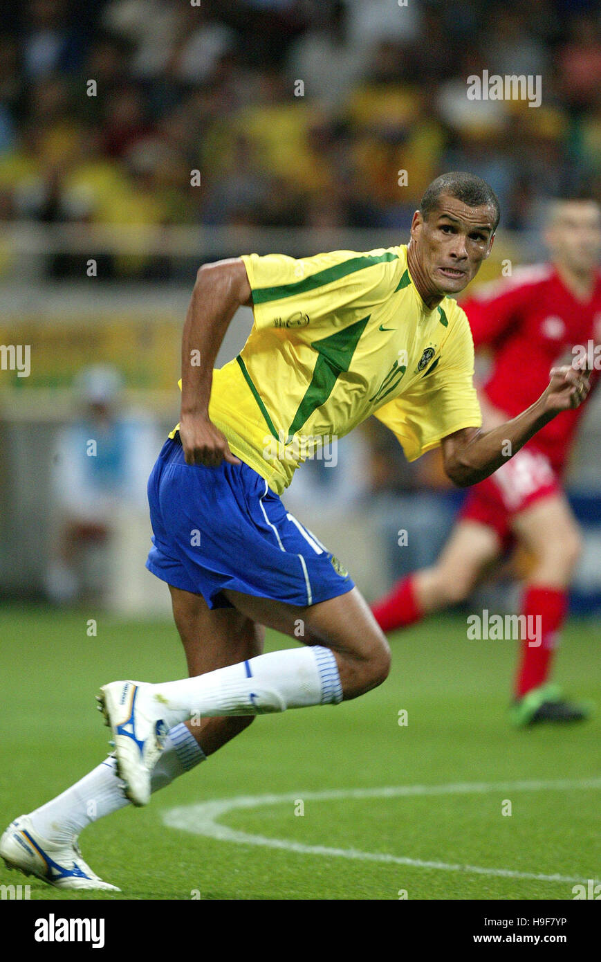 Rivaldo 2002 hi-res stock photography and images - Alamy
