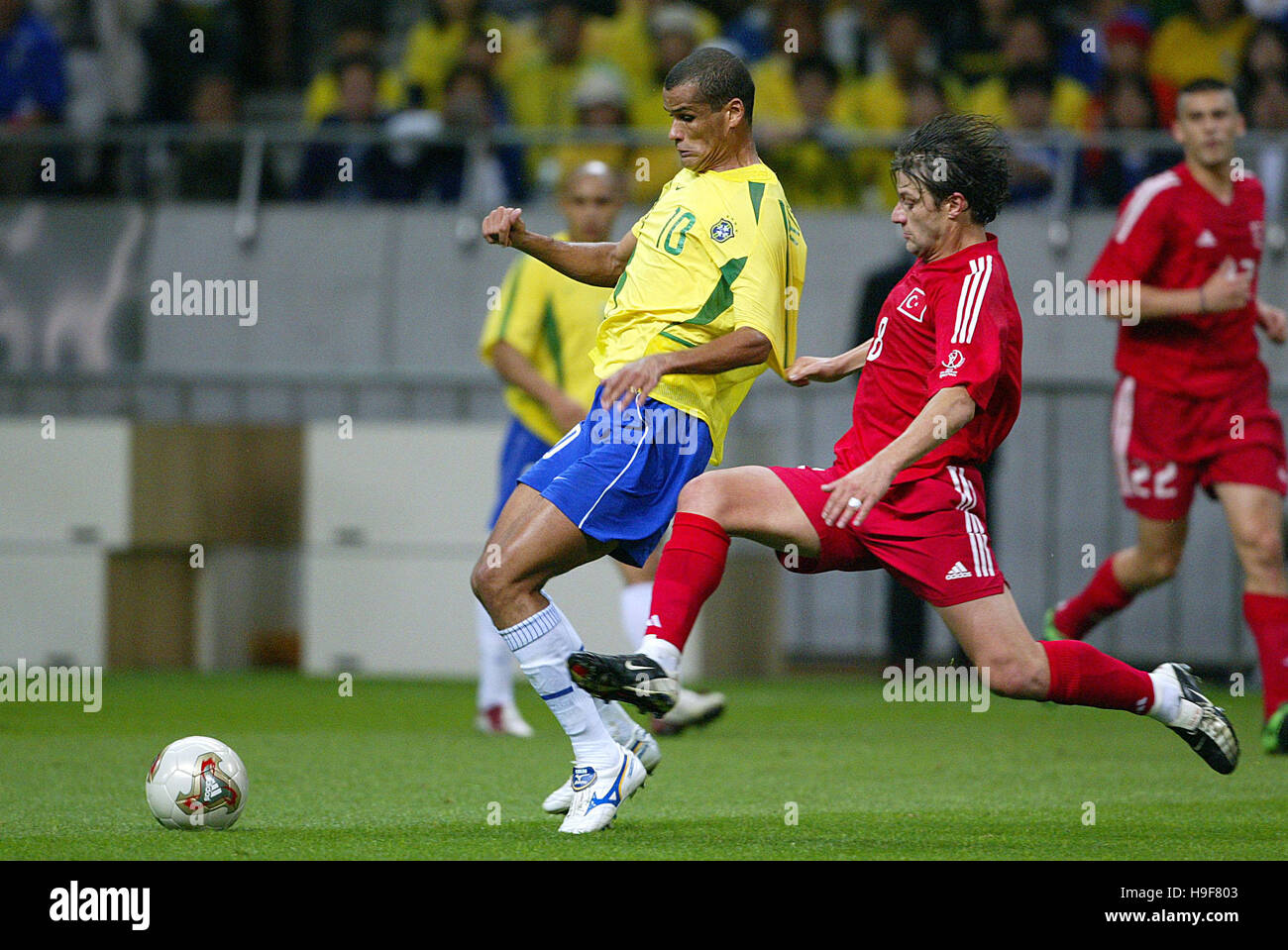 RIVALDO & KERIMOGLU TUGAY BRAZIL V TURKEY SAITAMA STADIUM SAITAMA JAPAN ...