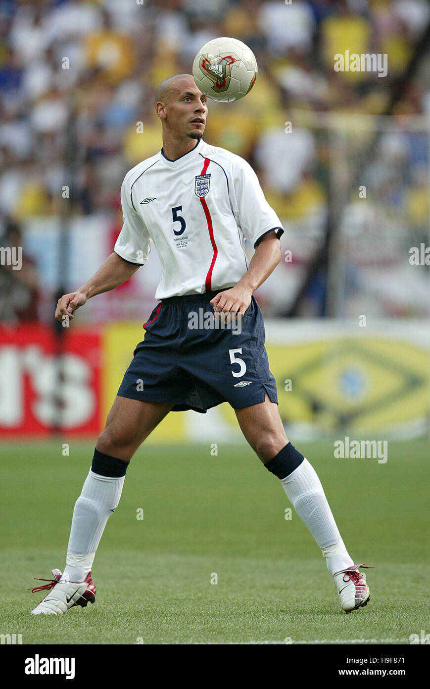 RIO FERDINAND ENGLAND & LEEDS UNITED FC ECOPA STADIUM SHIZUOKA JAPAN 21 ...