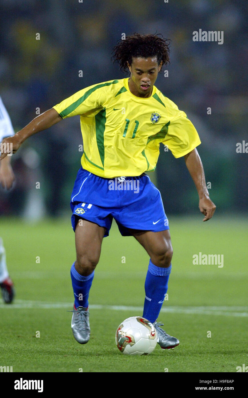 2002 world cup brazil ronaldinho hi-res stock photography and images ...