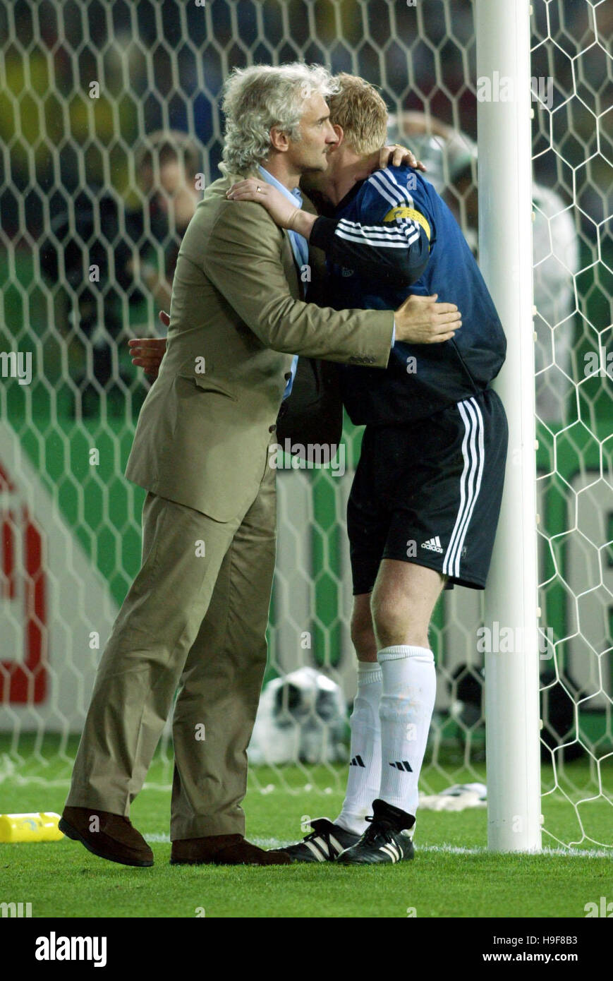 OLIVER KAHN & RUDI VOLLER GERMANY V BRAZIL INTERNATIONAL STADIUM ...