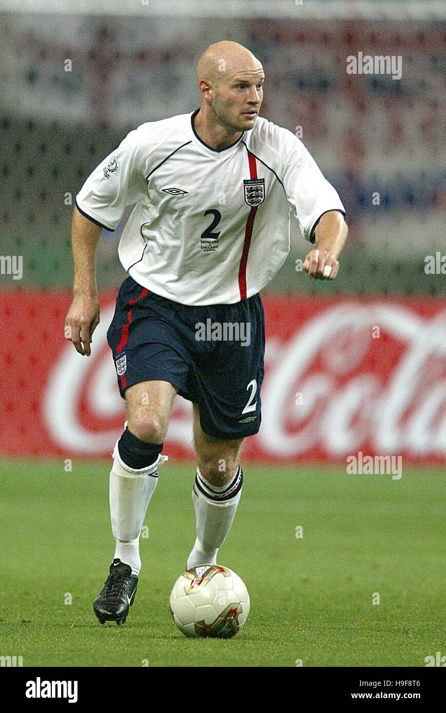 DANNY MILLS ENGLAND & LEEDS UNITED FC NIIGATA STADIUM BIG SWAN NIIGATA ...