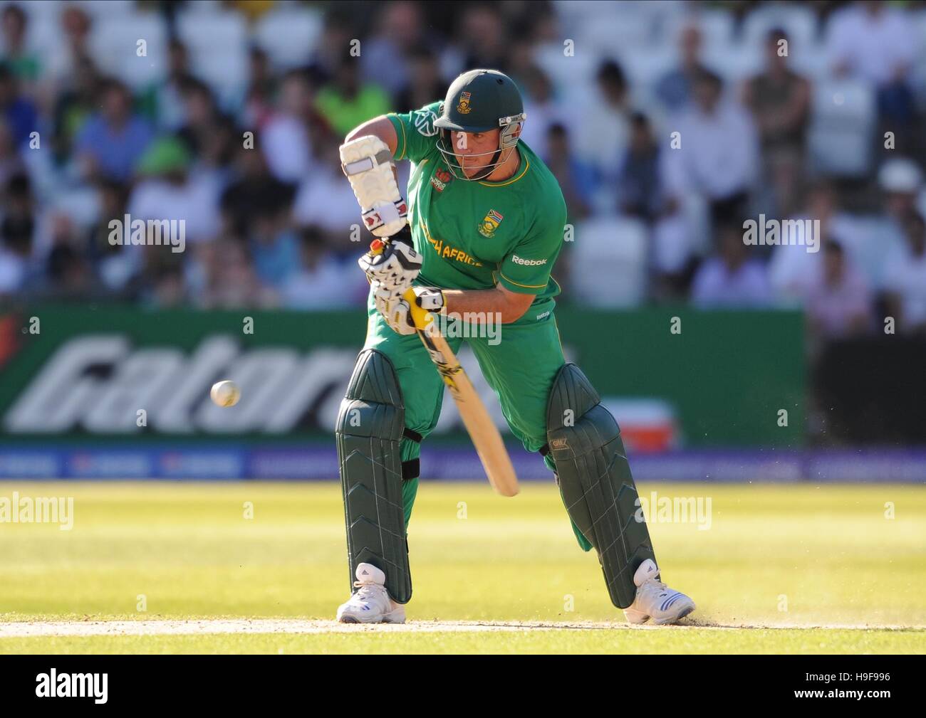 Yildiray basturk turkey bayer leverkusen hi-res stock photography and ...