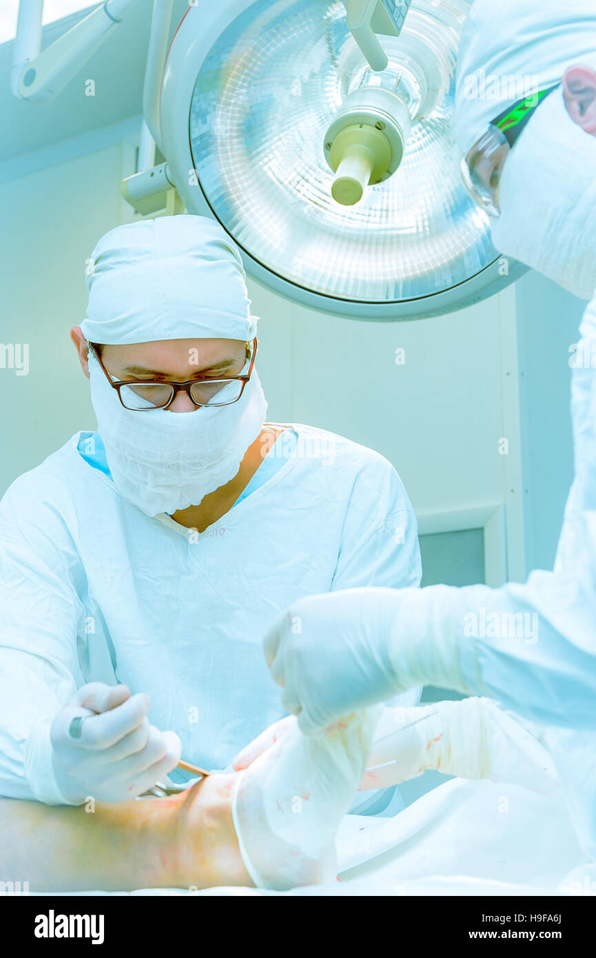 Actual surgery hi-res stock photography and images - Alamy