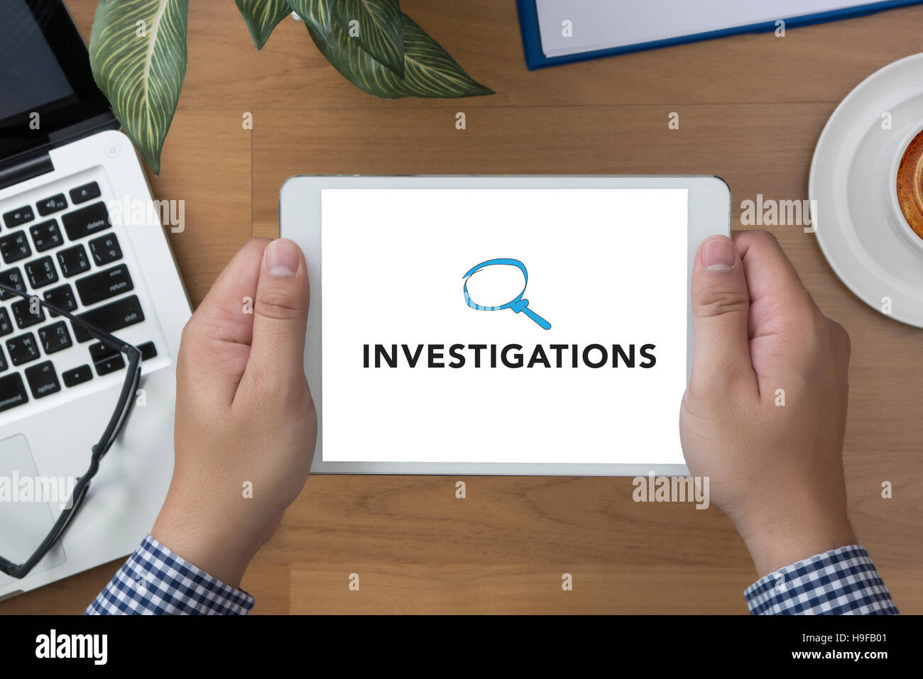 Business fraud investigating hi-res stock photography and images - Alamy