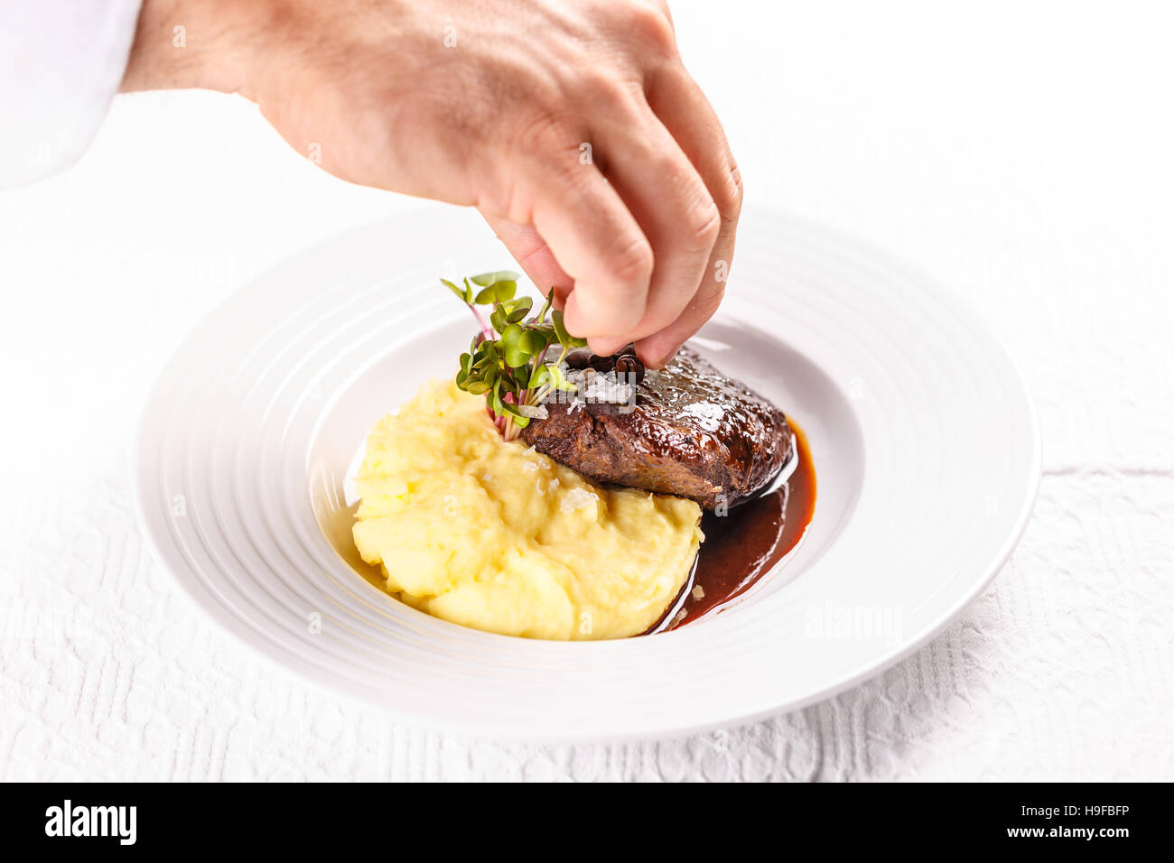 Beef fillet on mashed hi-res stock photography and images - Alamy