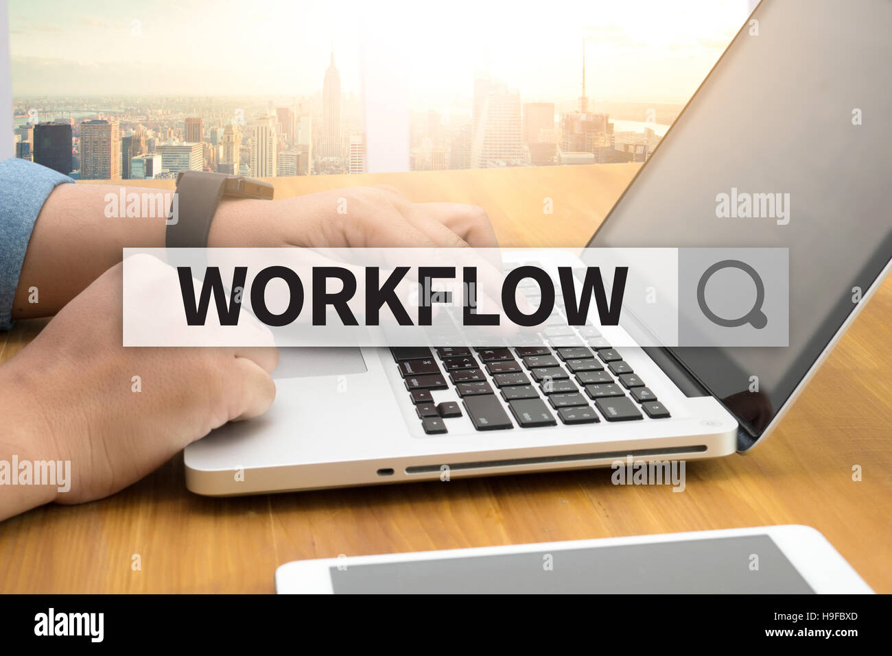 Approval workflow hi-res stock photography and images - Alamy