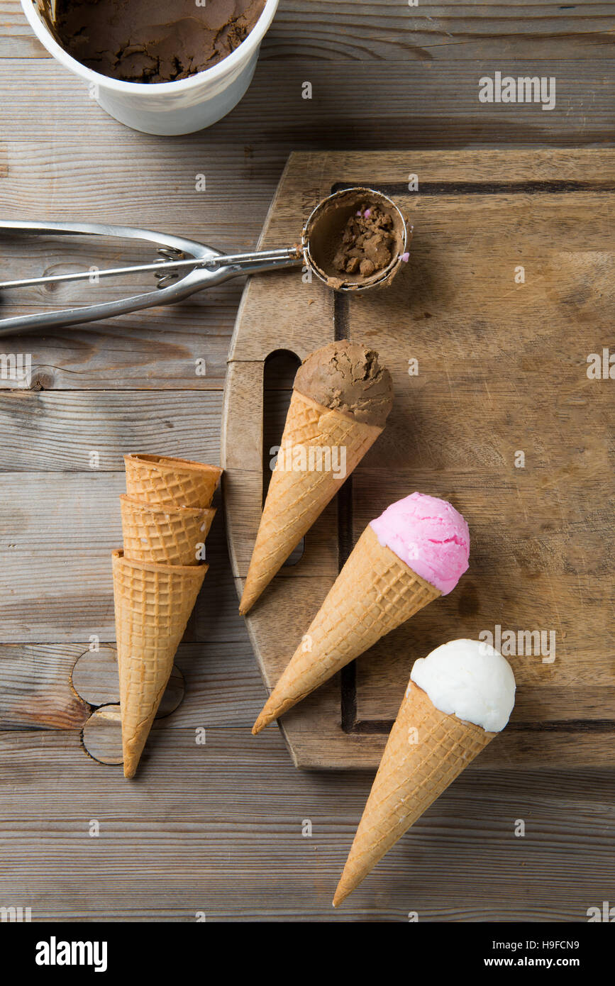 ice cream preparation Stock Photo - Alamy