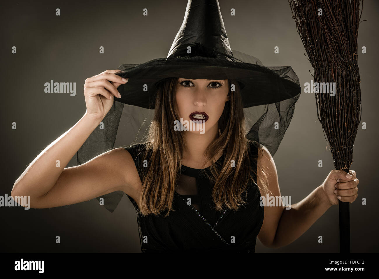 Witch mask portrait hi-res stock photography and images - Alamy