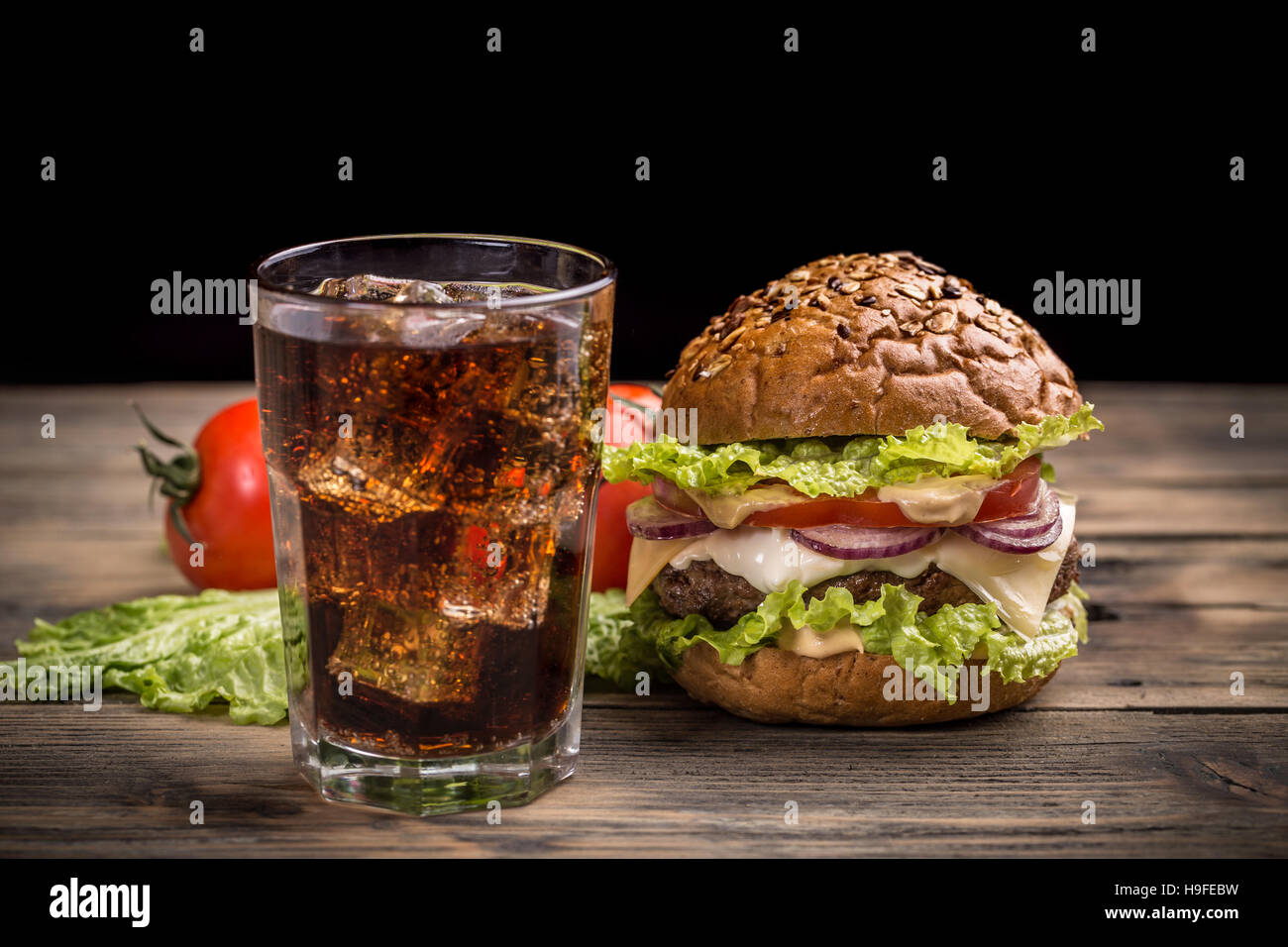Hamburger and cola hi-res stock photography and images - Alamy