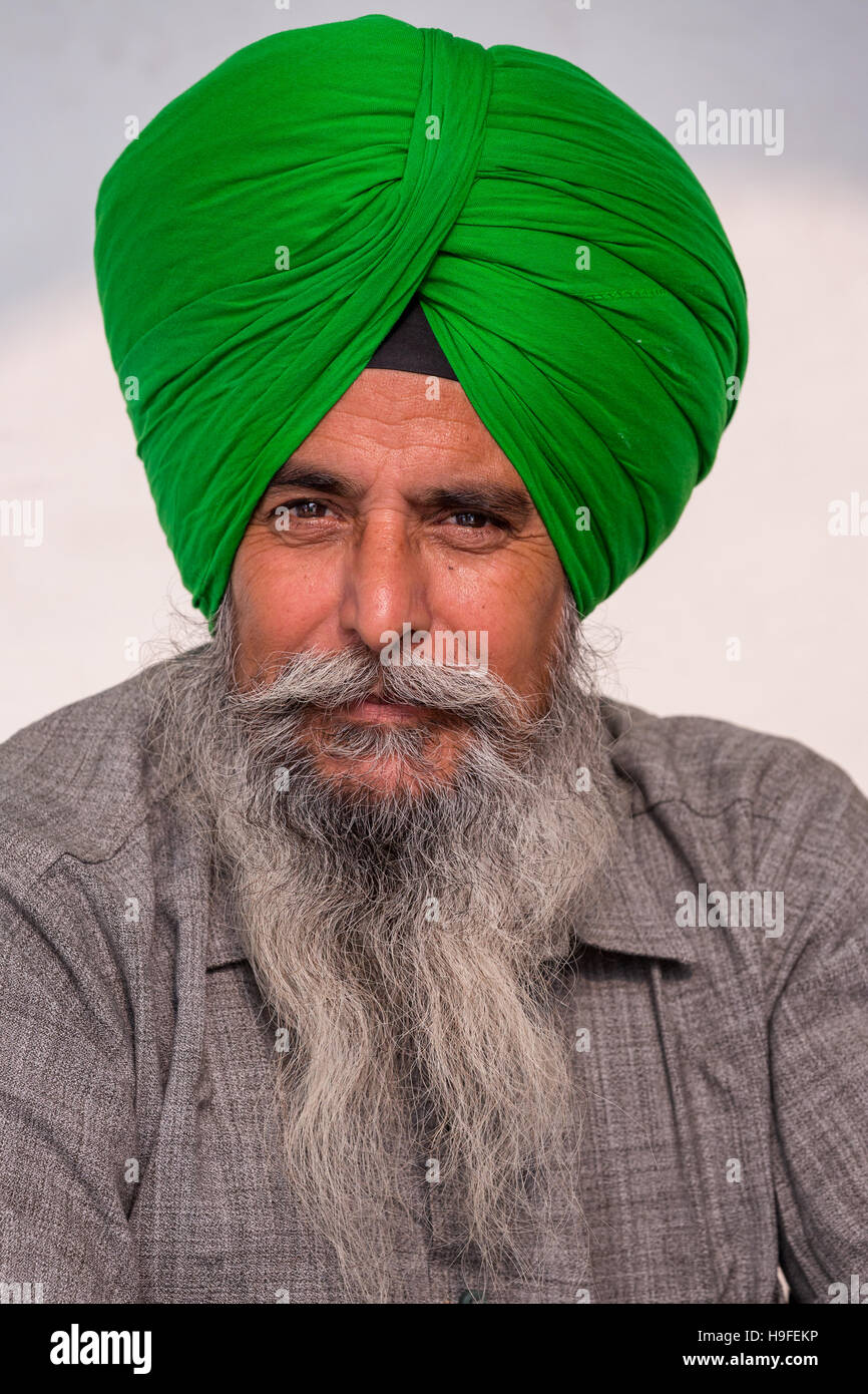 Tradition sikh hi-res stock photography and images - Alamy