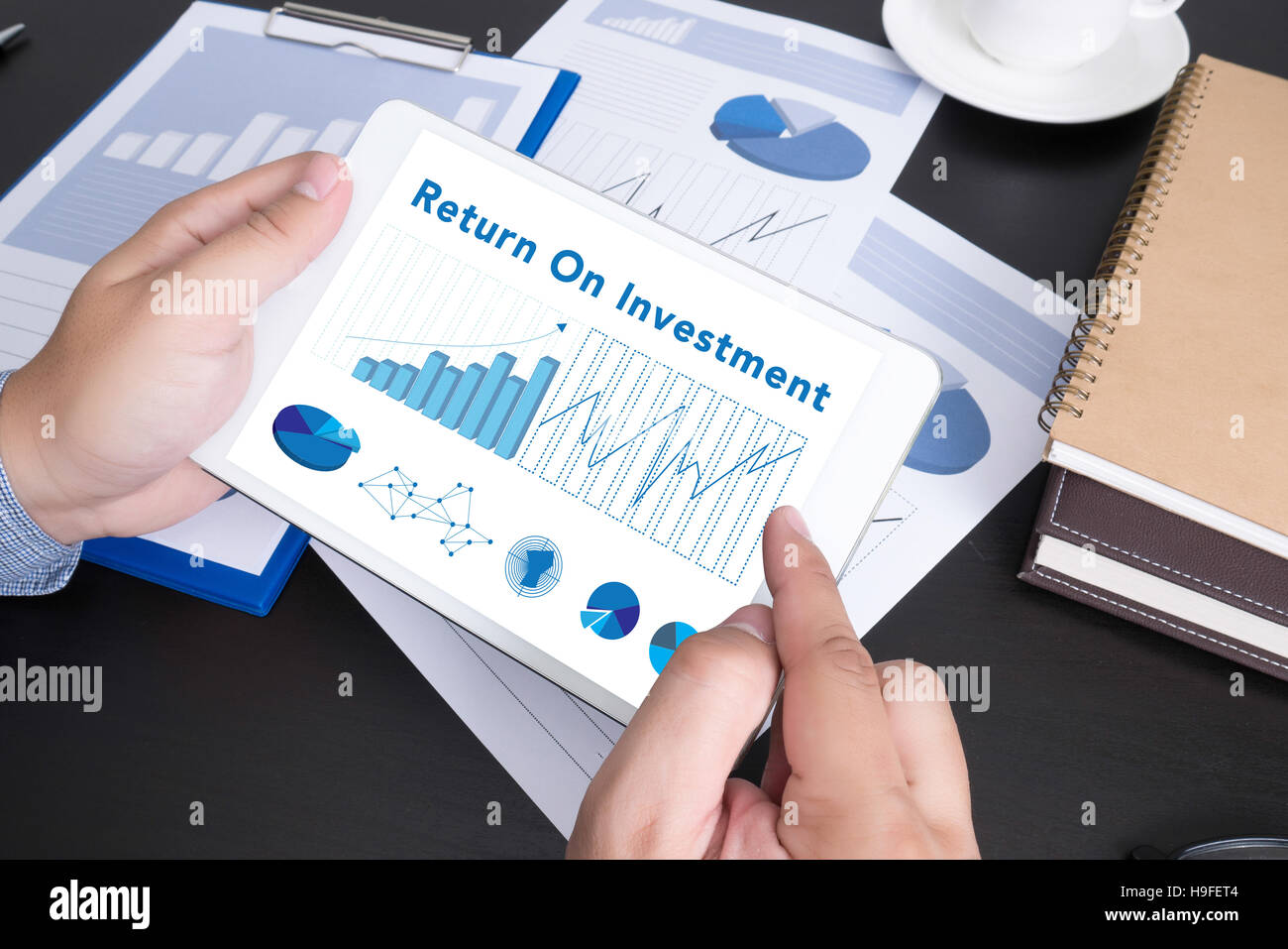 Roi Return On Investment Analysis Finance Concept Stock Photo - Alamy