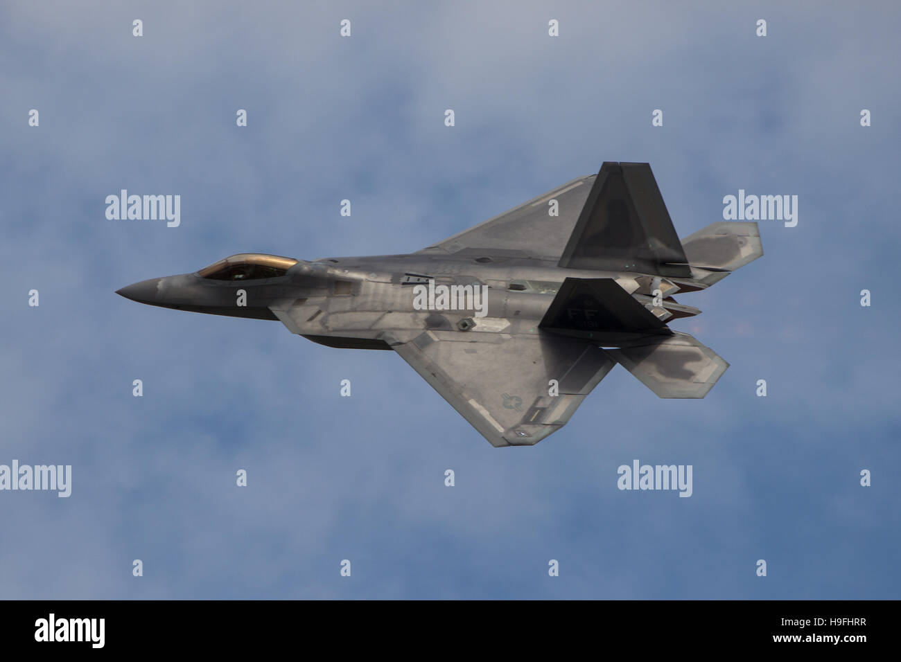Fighter Jet flying away from camera Stock Photo - Alamy