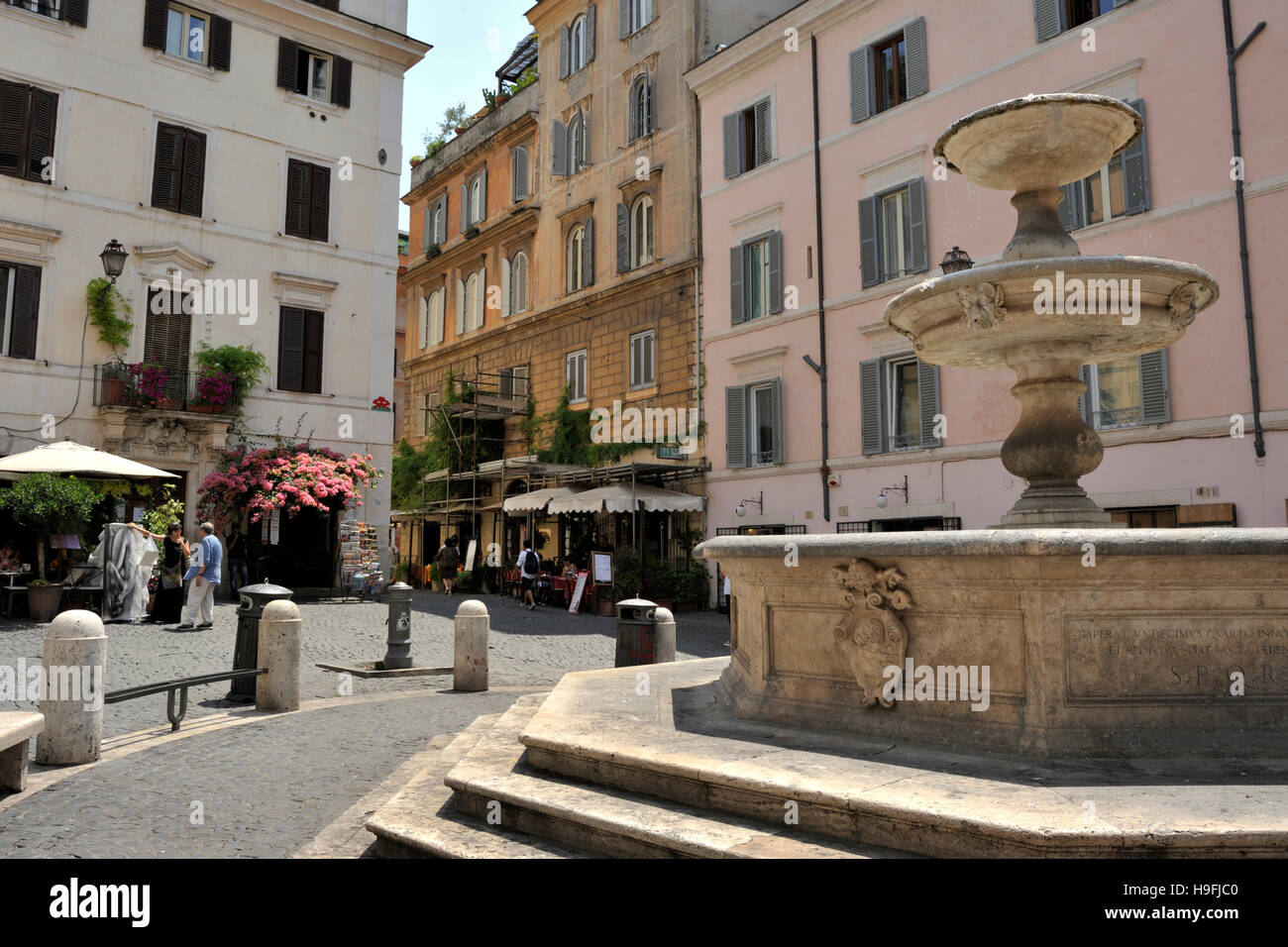 Italy, Rome, Rione Monti, Piazza della Madonna dei Monti Stock Photo ...