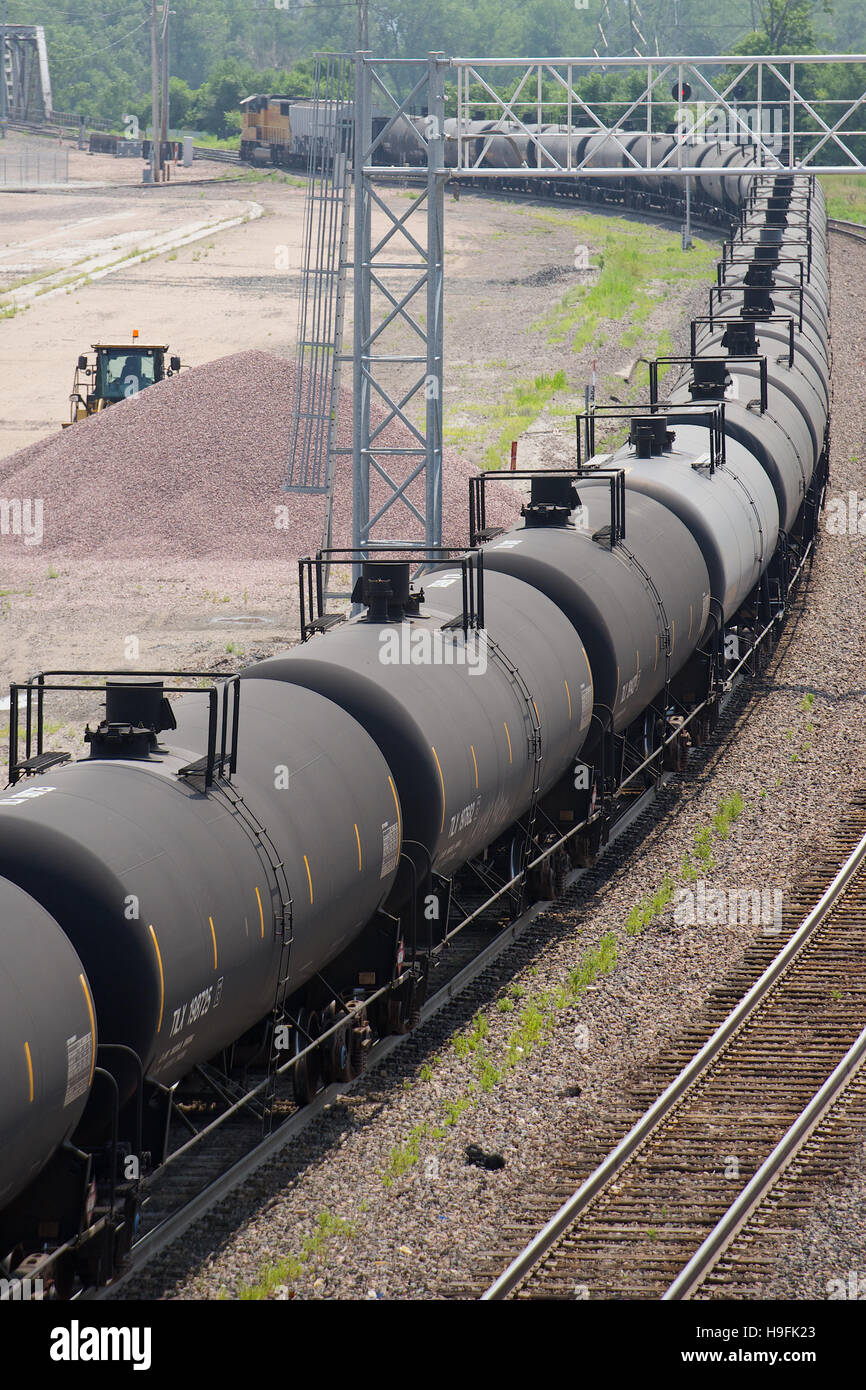 Bulk tankers hi-res stock photography and images - Alamy