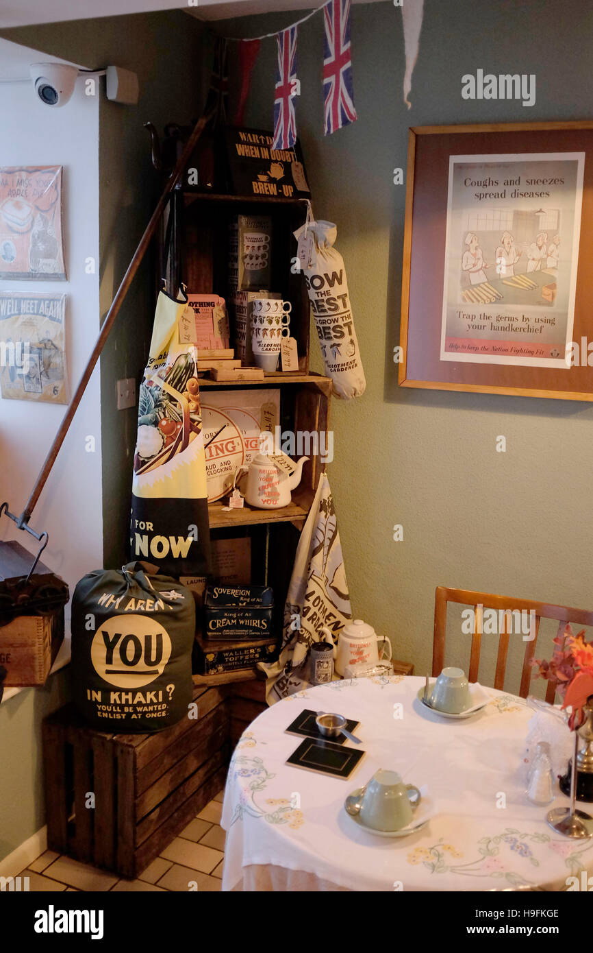 Retro Tea Room High Resolution Stock Photography and Images - Alamy