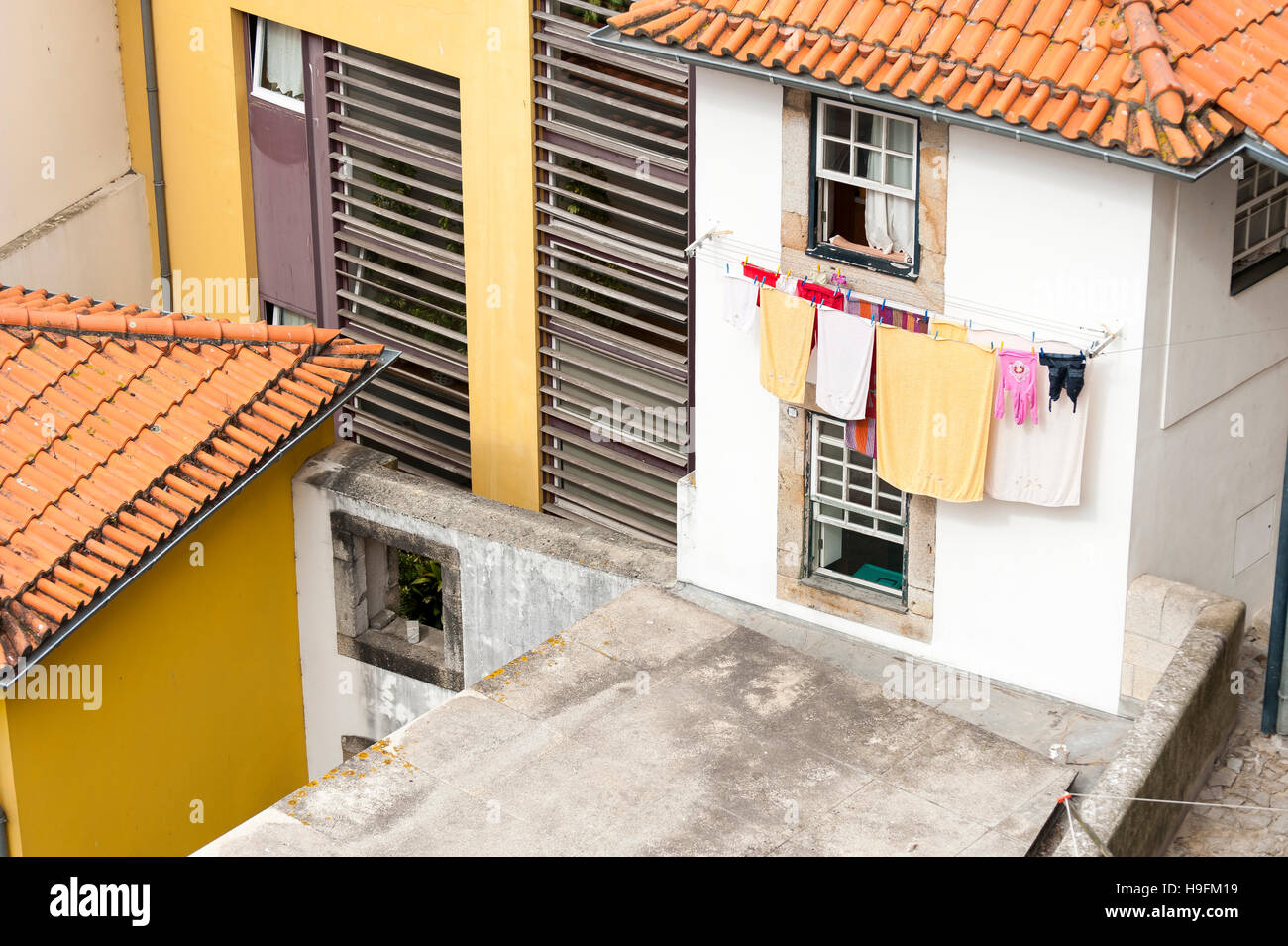 Design roof line shape form hi-res stock photography and images - Alamy
