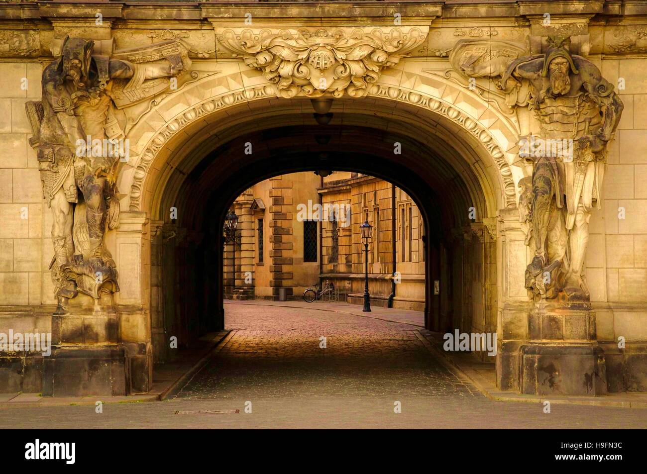Royal palace castle in dresden hi-res stock photography and images - Alamy