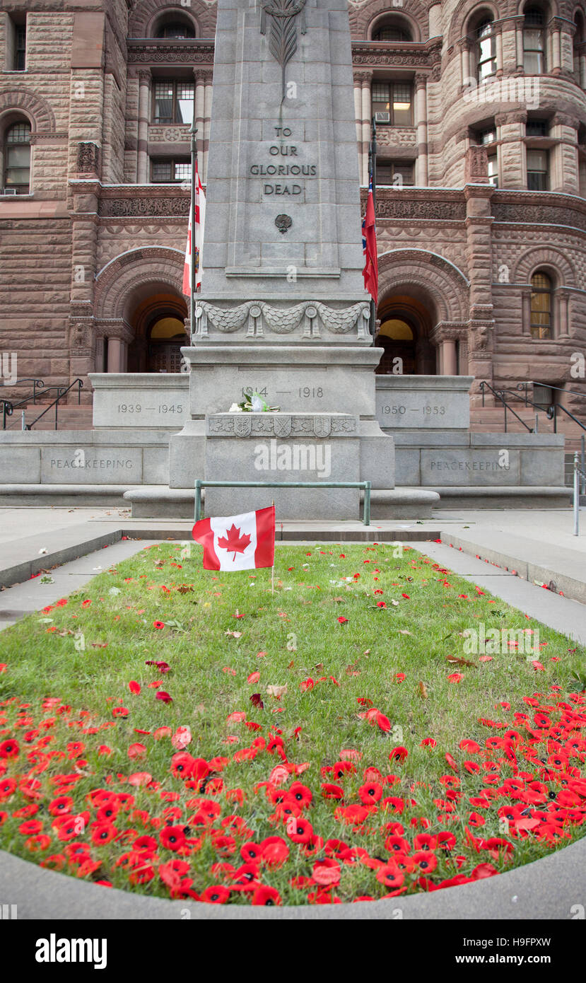 Toronto monument hi-res stock photography and images - Alamy