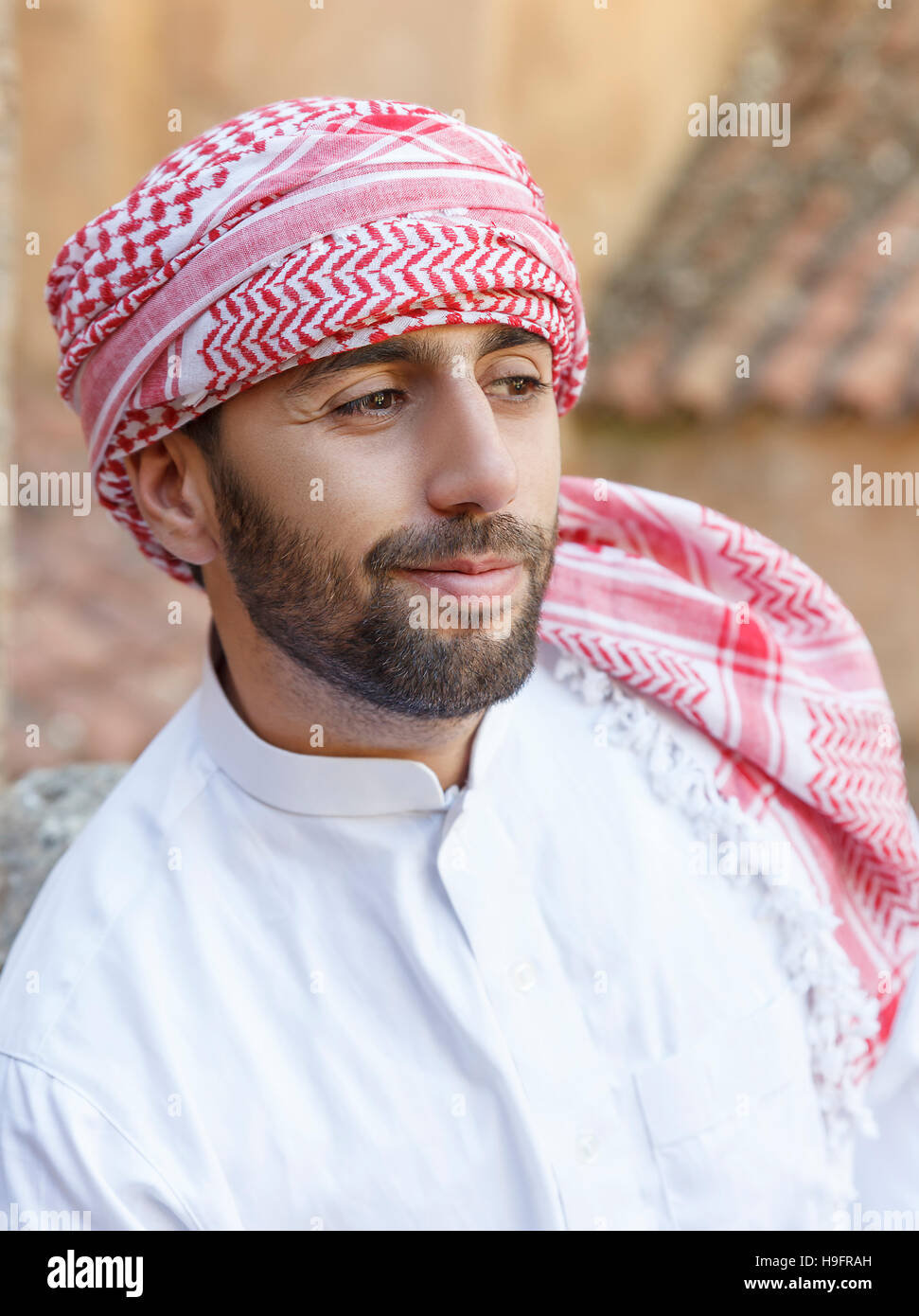 Arabian man hi-res stock photography and images - Alamy