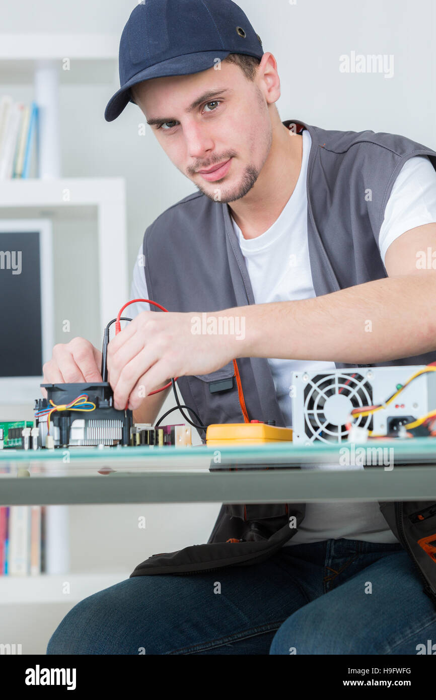 connecting the wires Stock Photo - Alamy