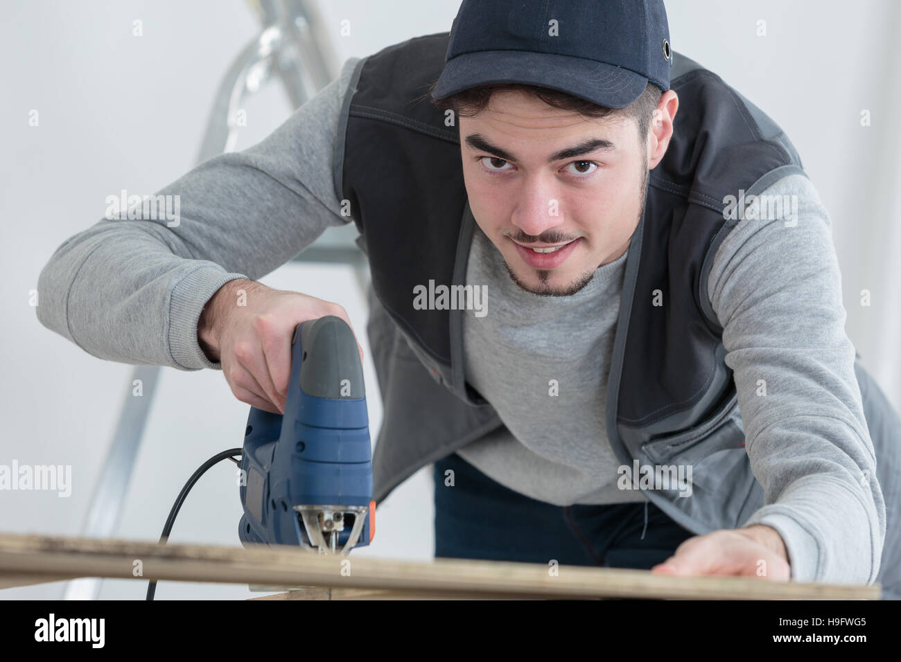 Self install hi-res stock photography and images - Alamy